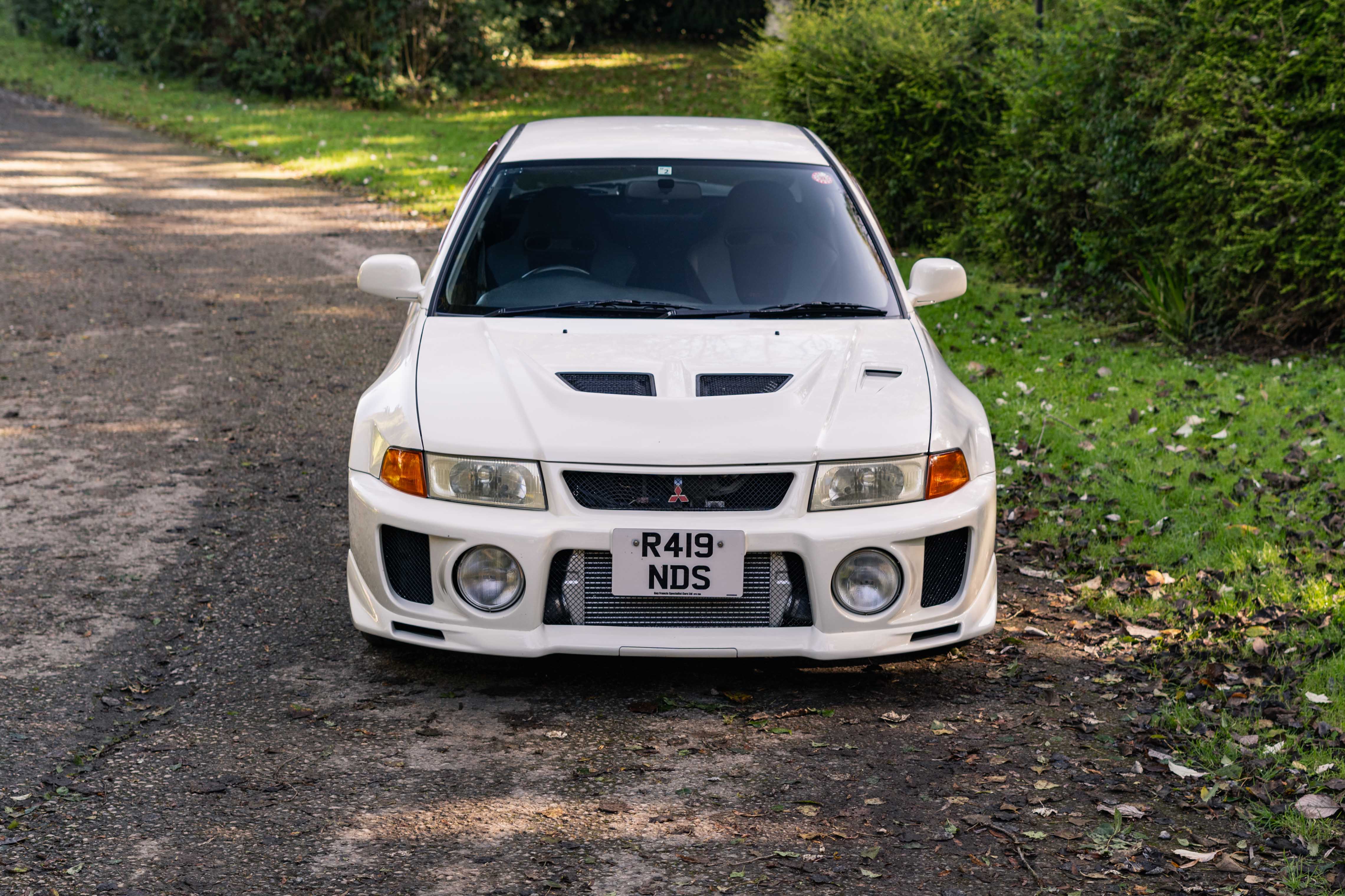 Lot 28 - 1998 Mitsubishi Lancer Evo V