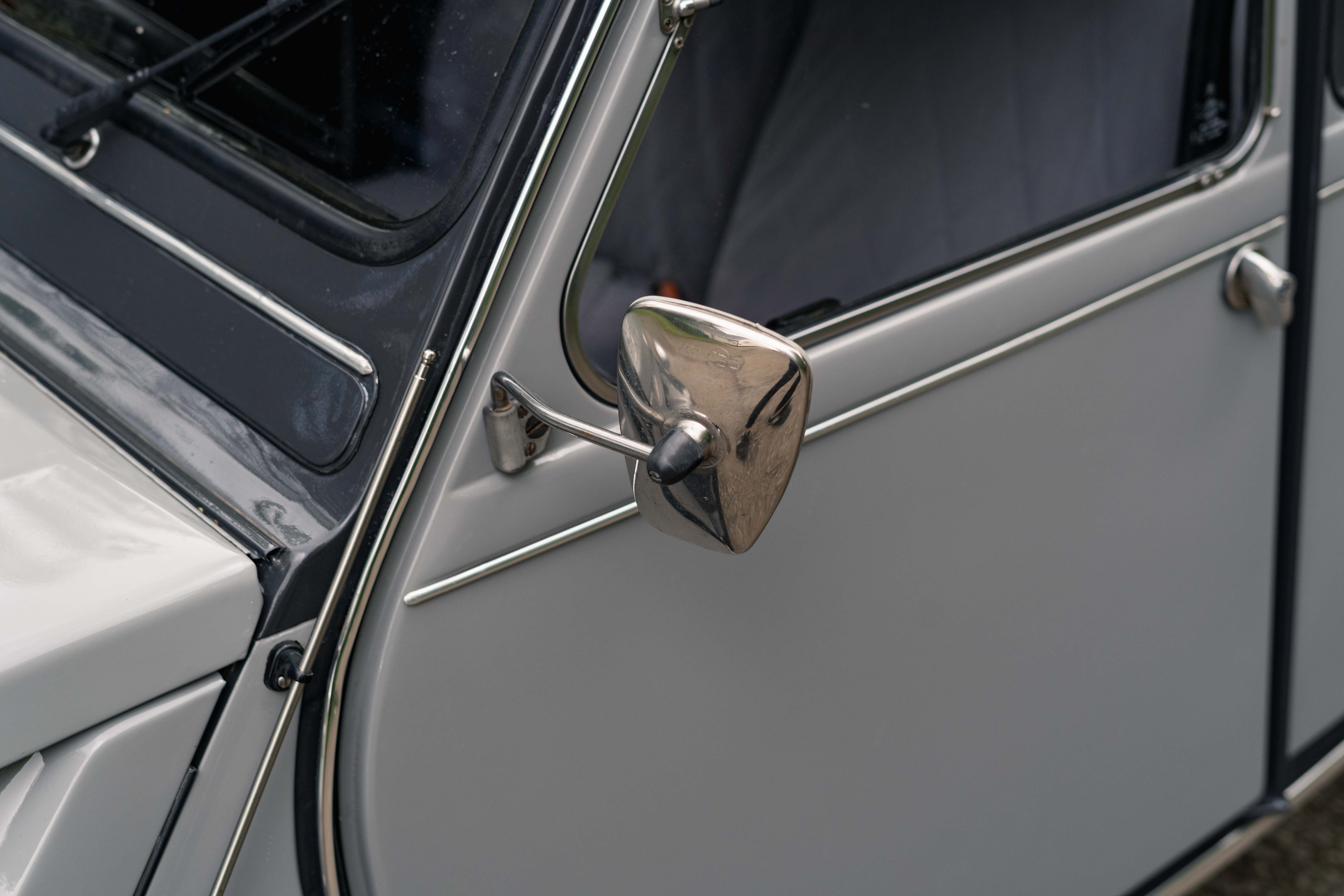 Lot 81 - 1988 Citroen 2CV Charleston