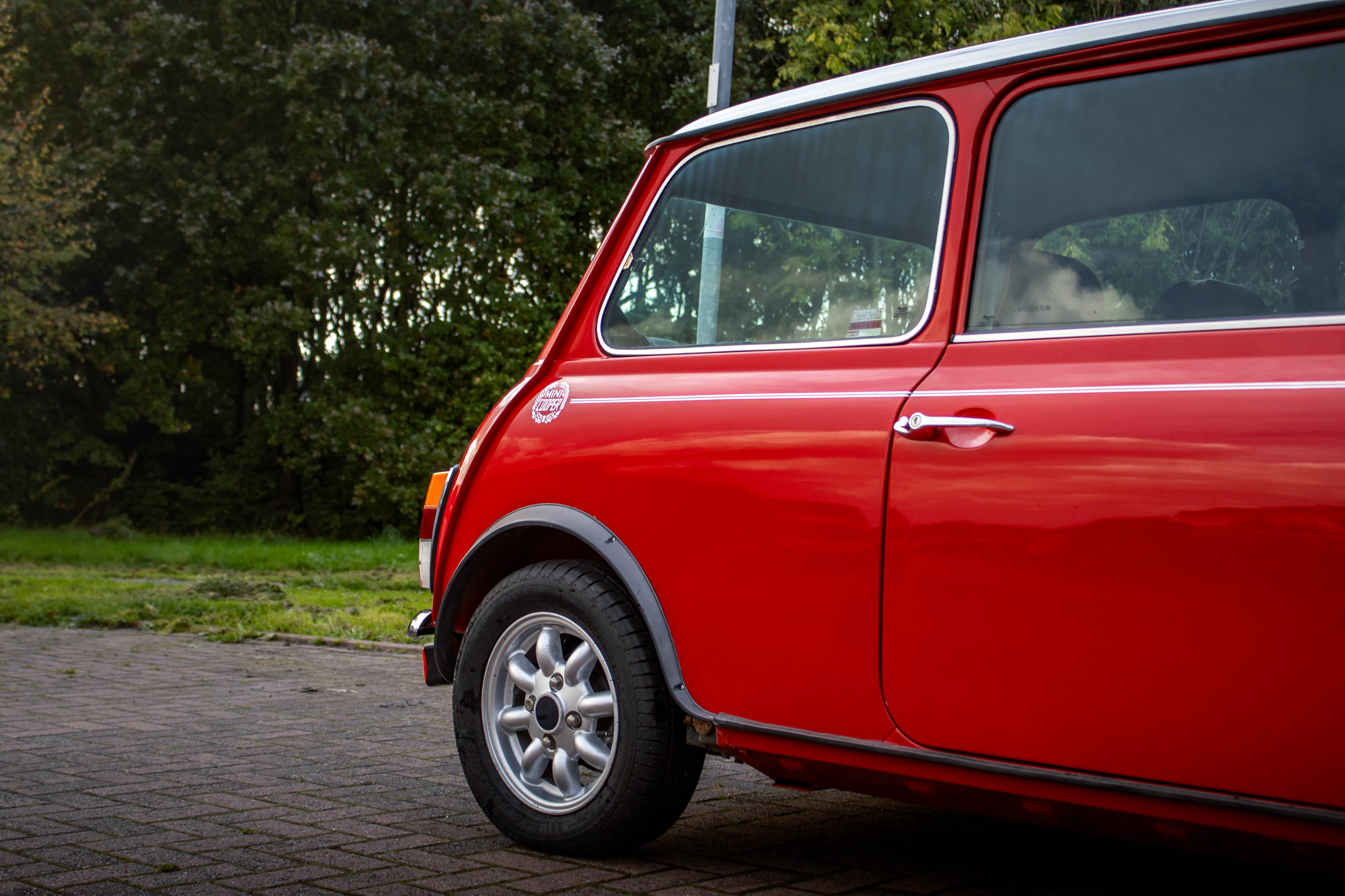 Lot 63 - 1993 Rover Mini Cooper SPI