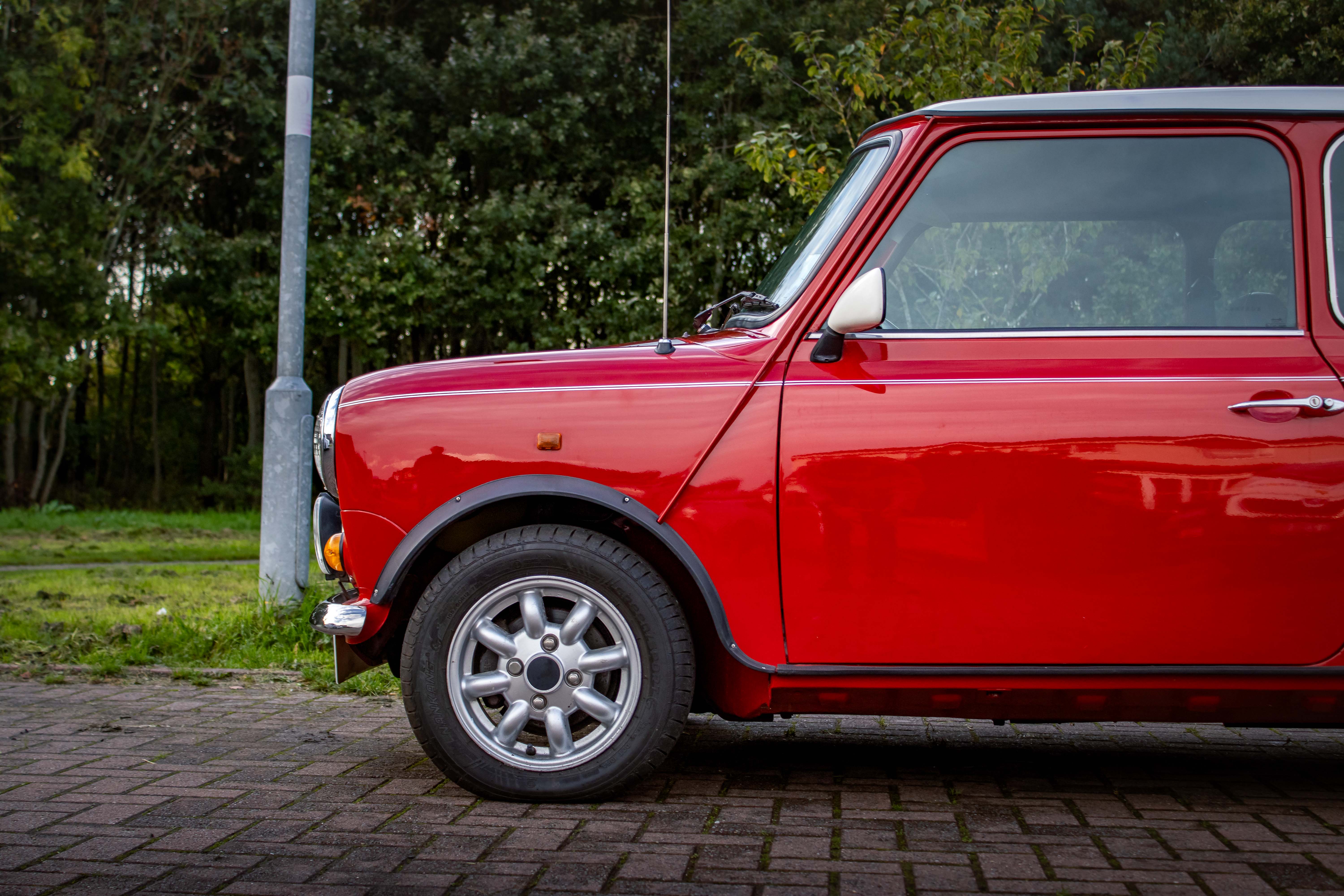 Lot 63 - 1993 Rover Mini Cooper SPI
