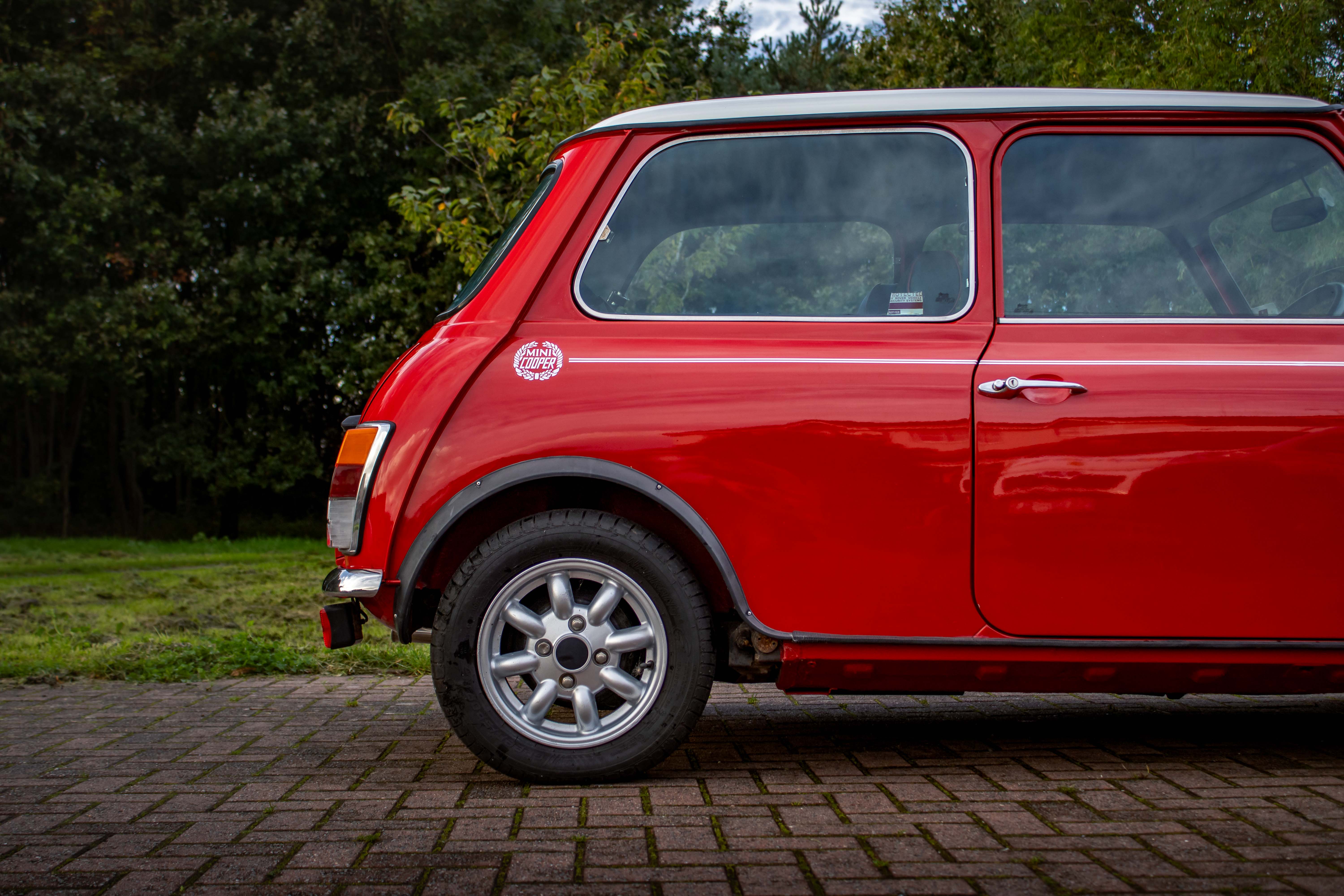Lot 63 - 1993 Rover Mini Cooper SPI