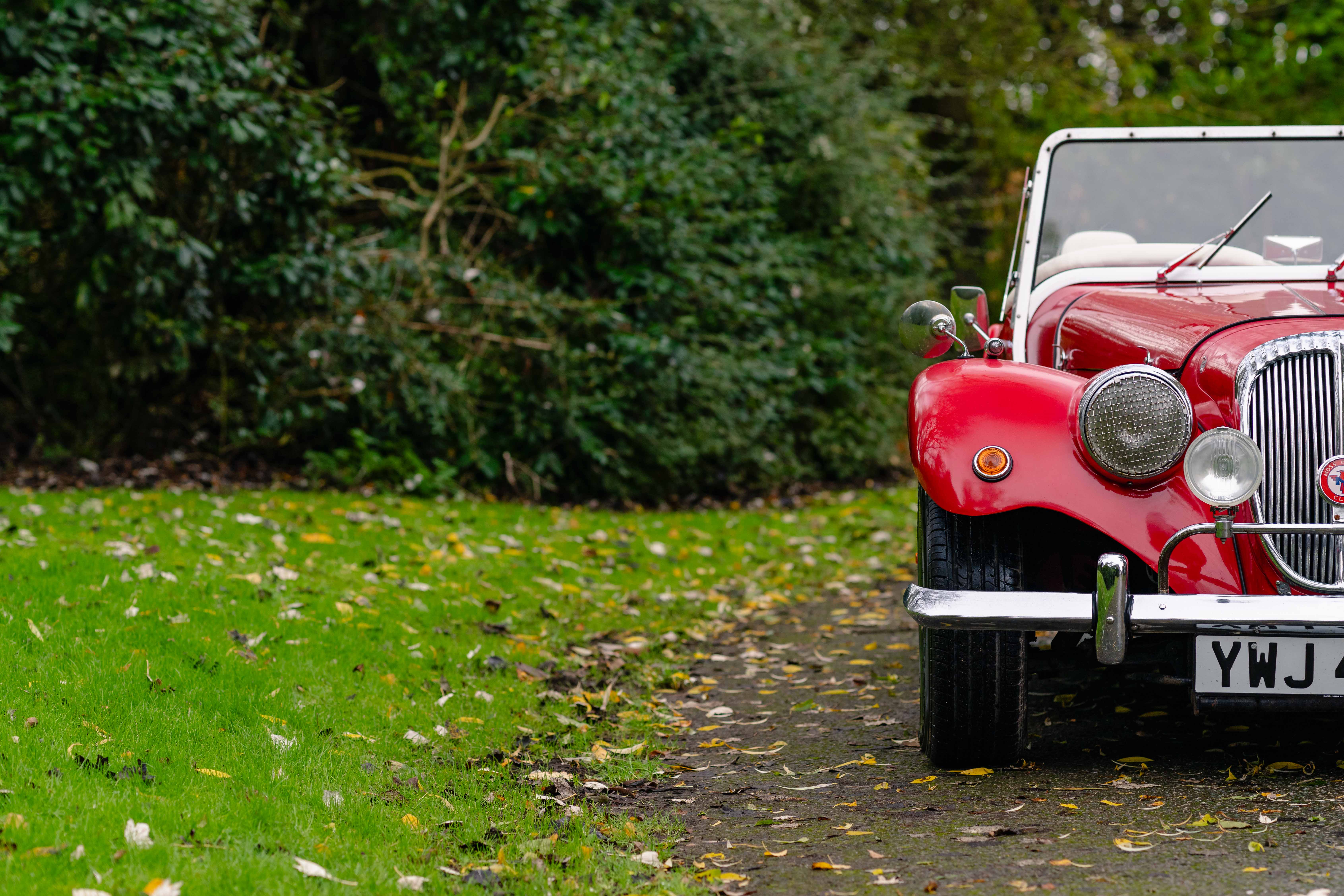 Lot 57 - 1990 Moss Sport Roadster