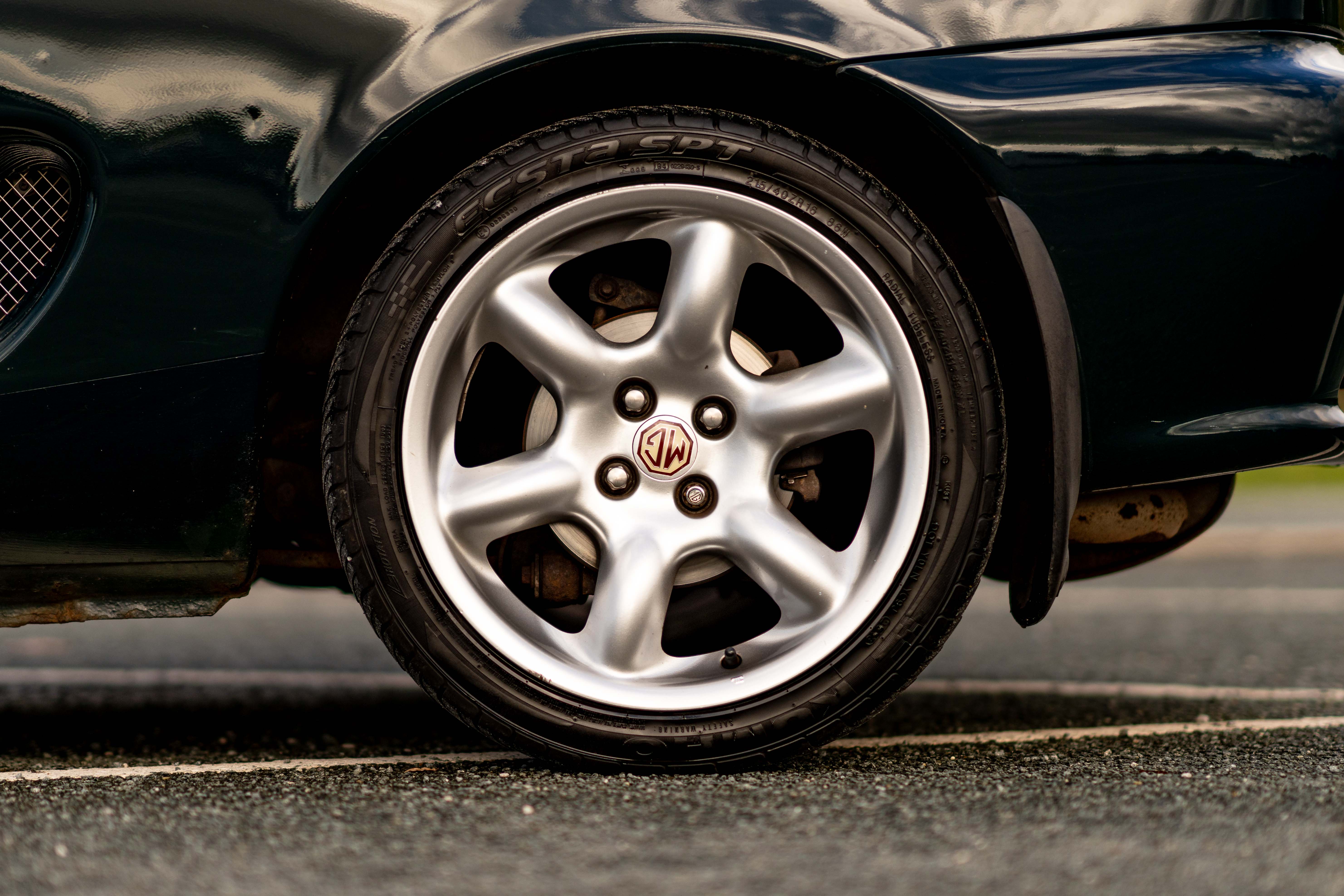 Lot 43 - 1998 MGF 1.8 VVC Abingdon Roadster