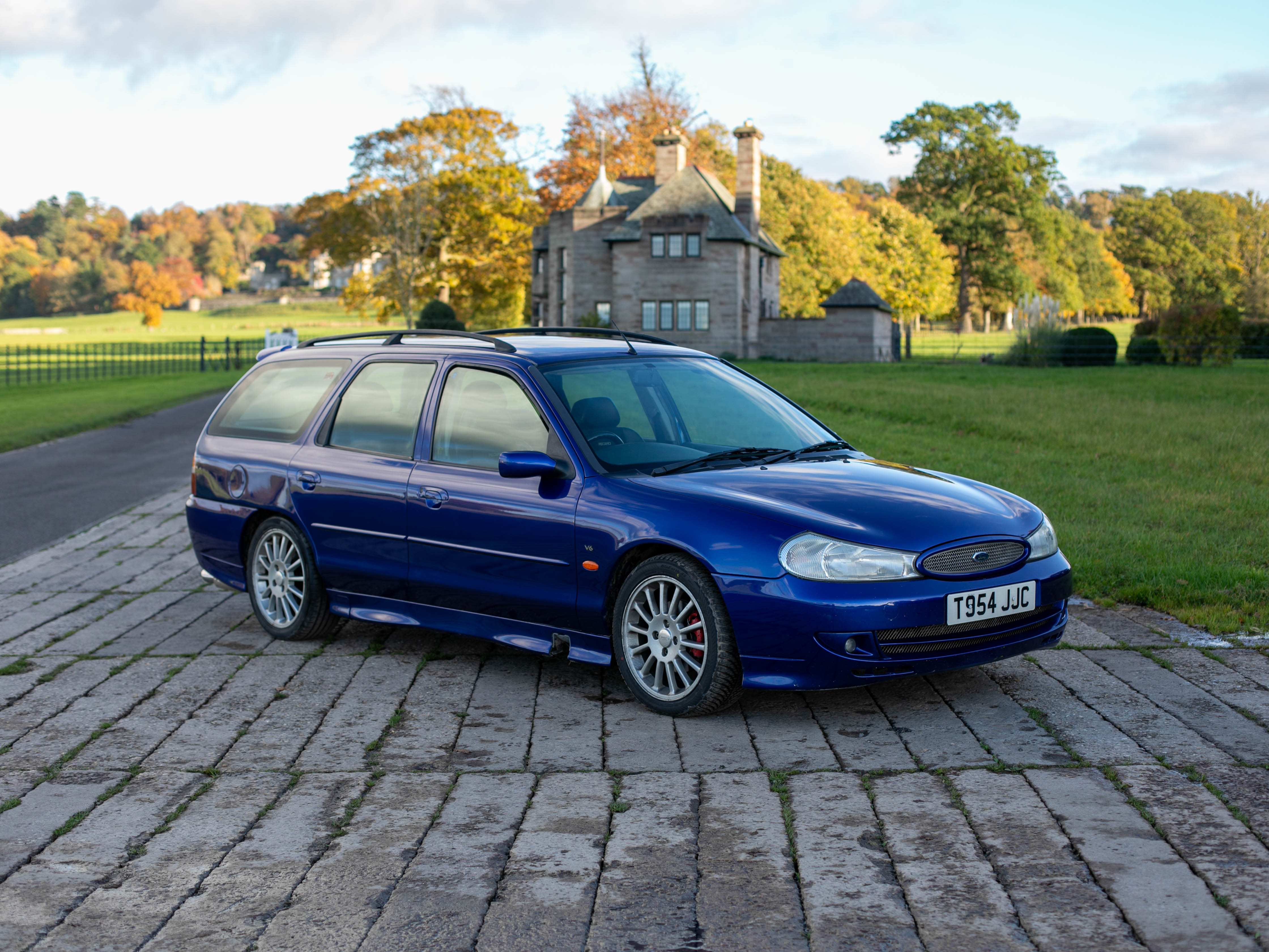 Lot 30 - 1999 Ford Mondeo ST200 Estate