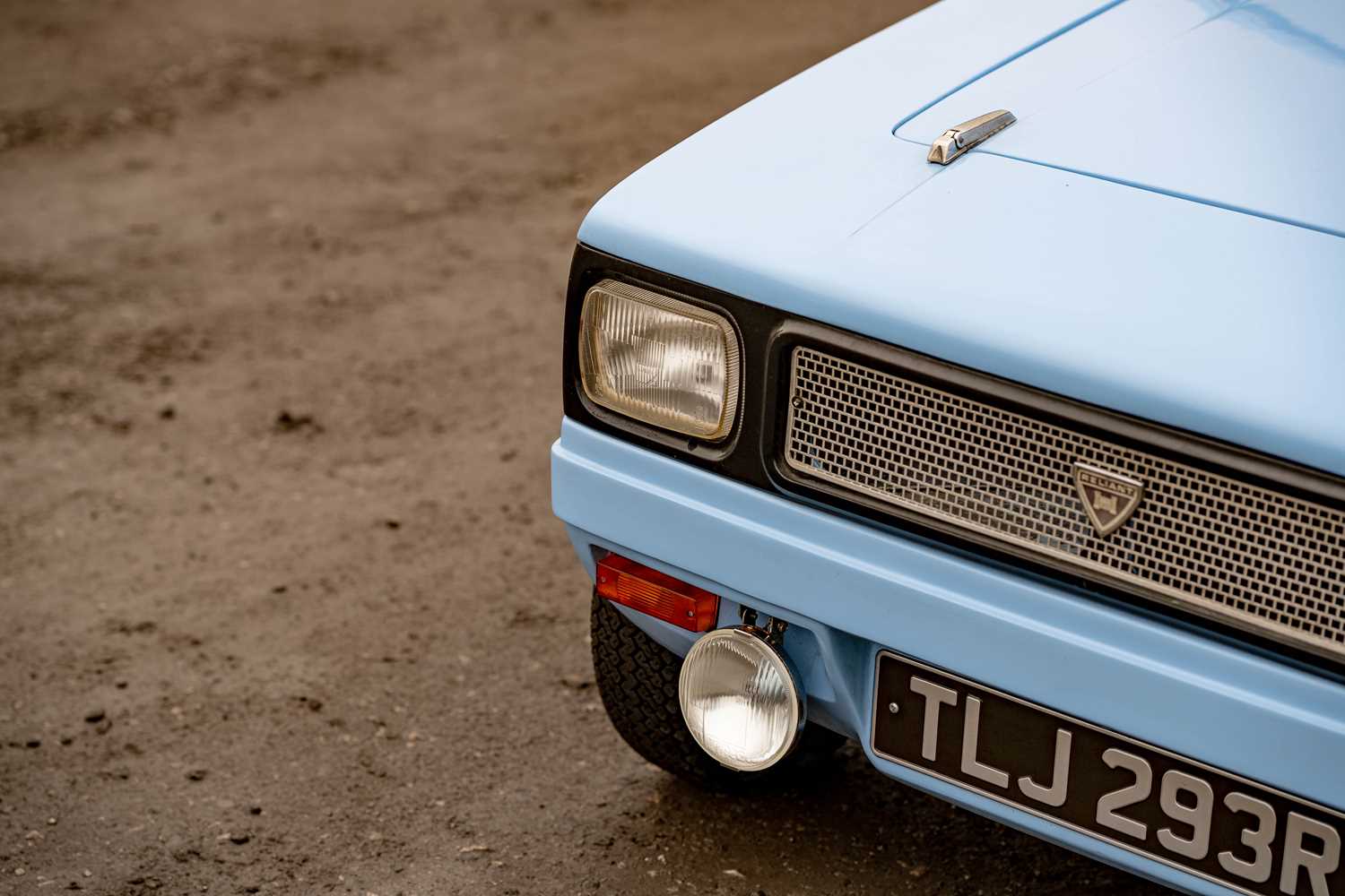 Lot 76 - 1976 Reliant Kitten DL