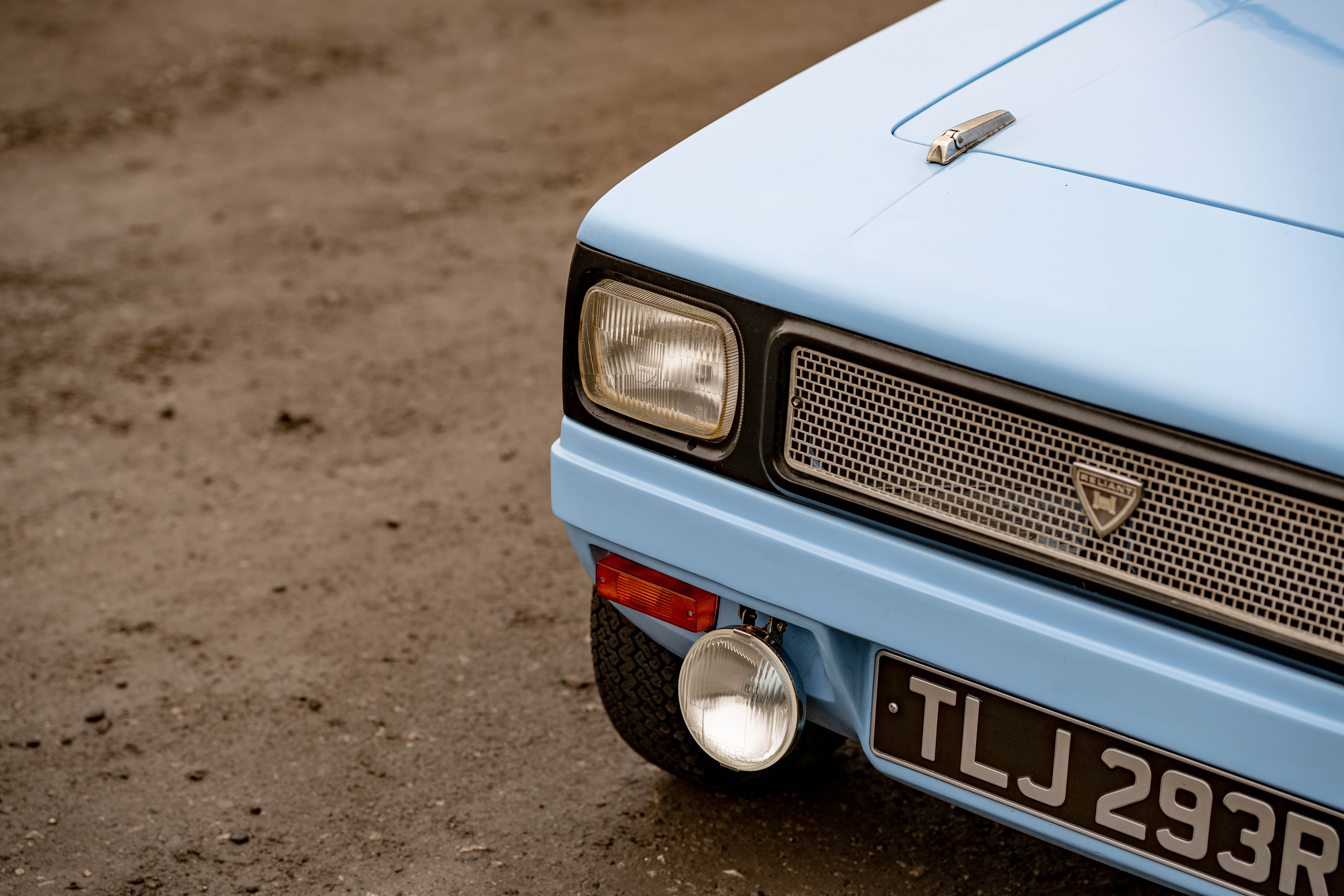 Lot 76 - 1976 Reliant Kitten DL