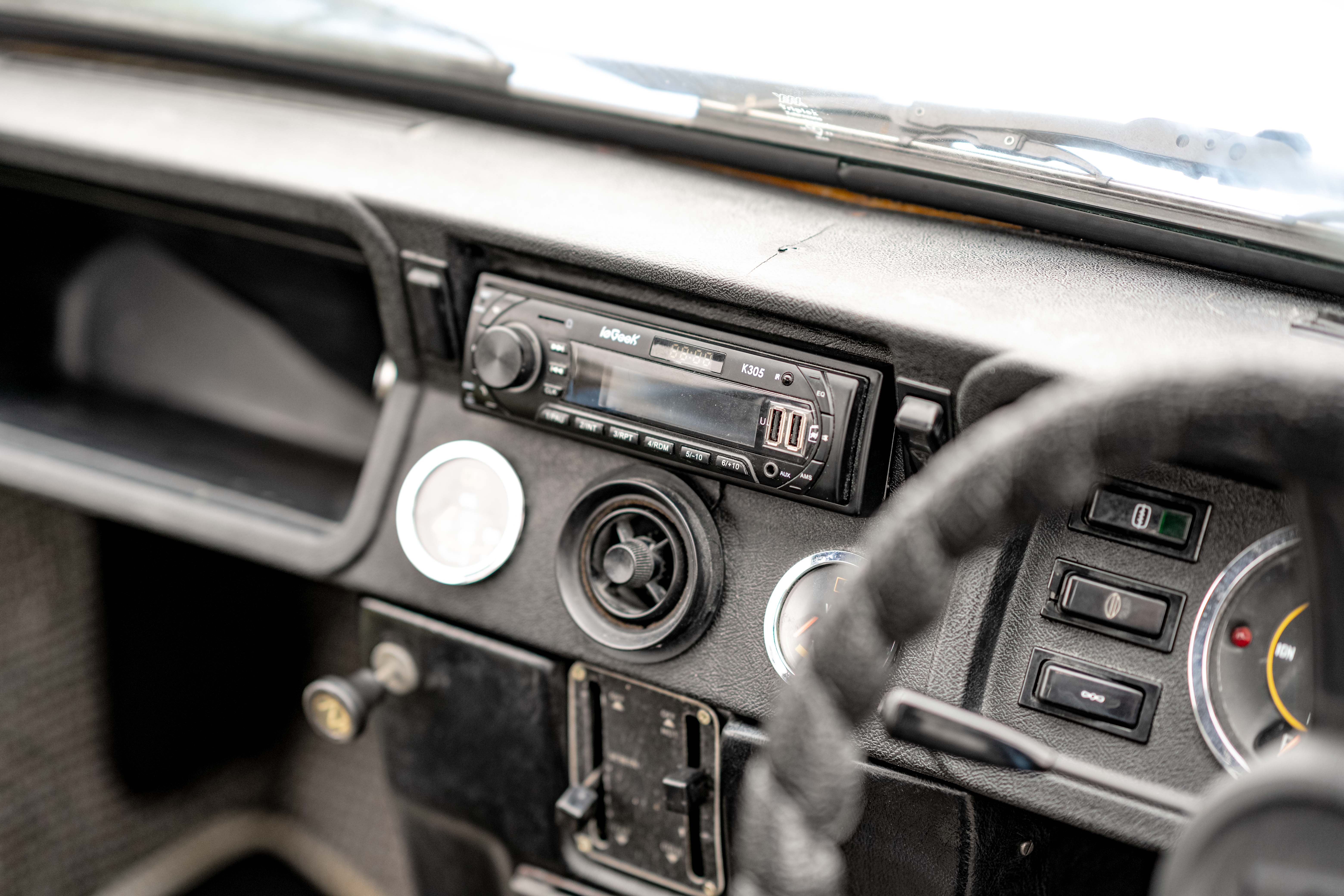 Lot 76 - 1976 Reliant Kitten DL