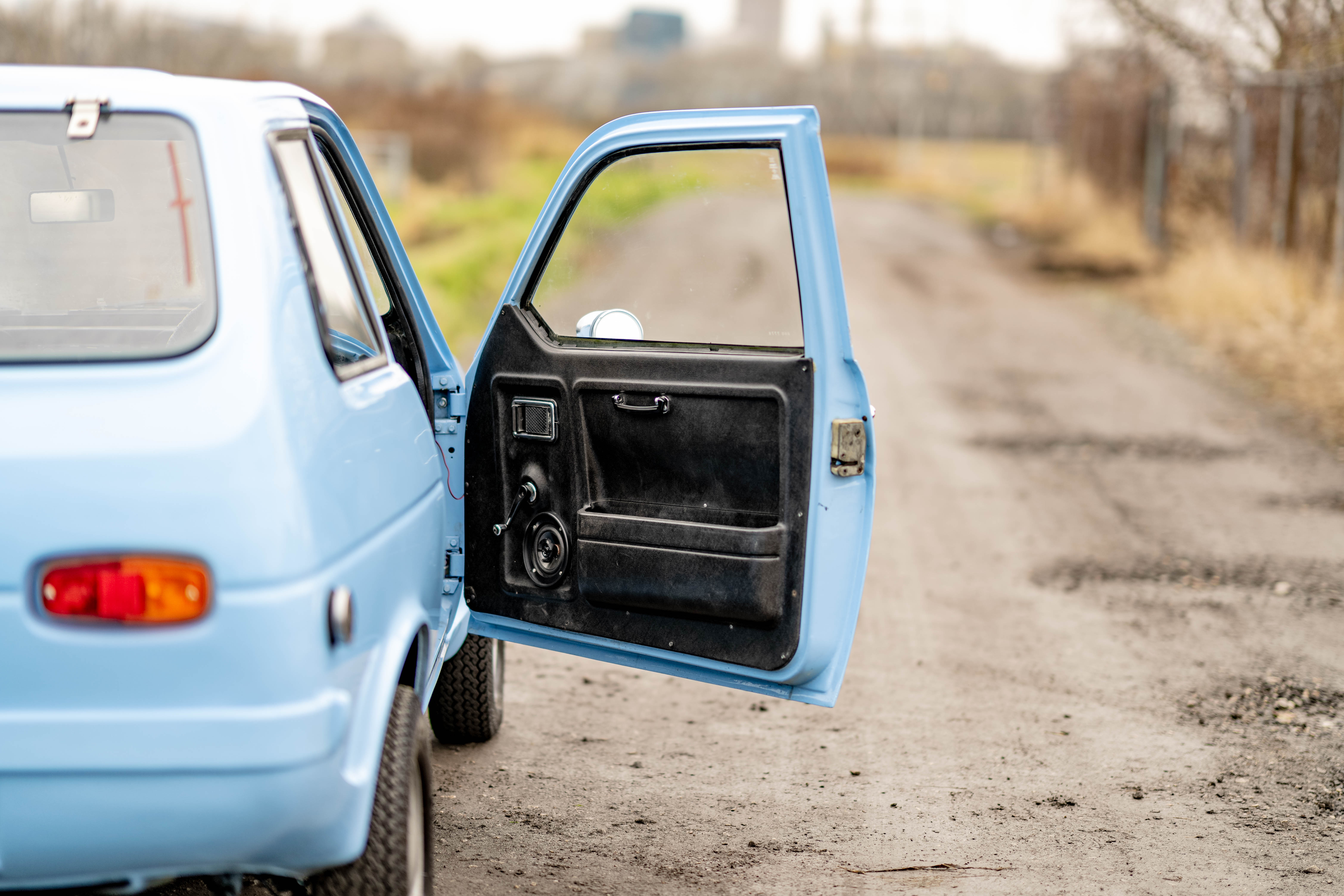 Lot 76 - 1976 Reliant Kitten DL