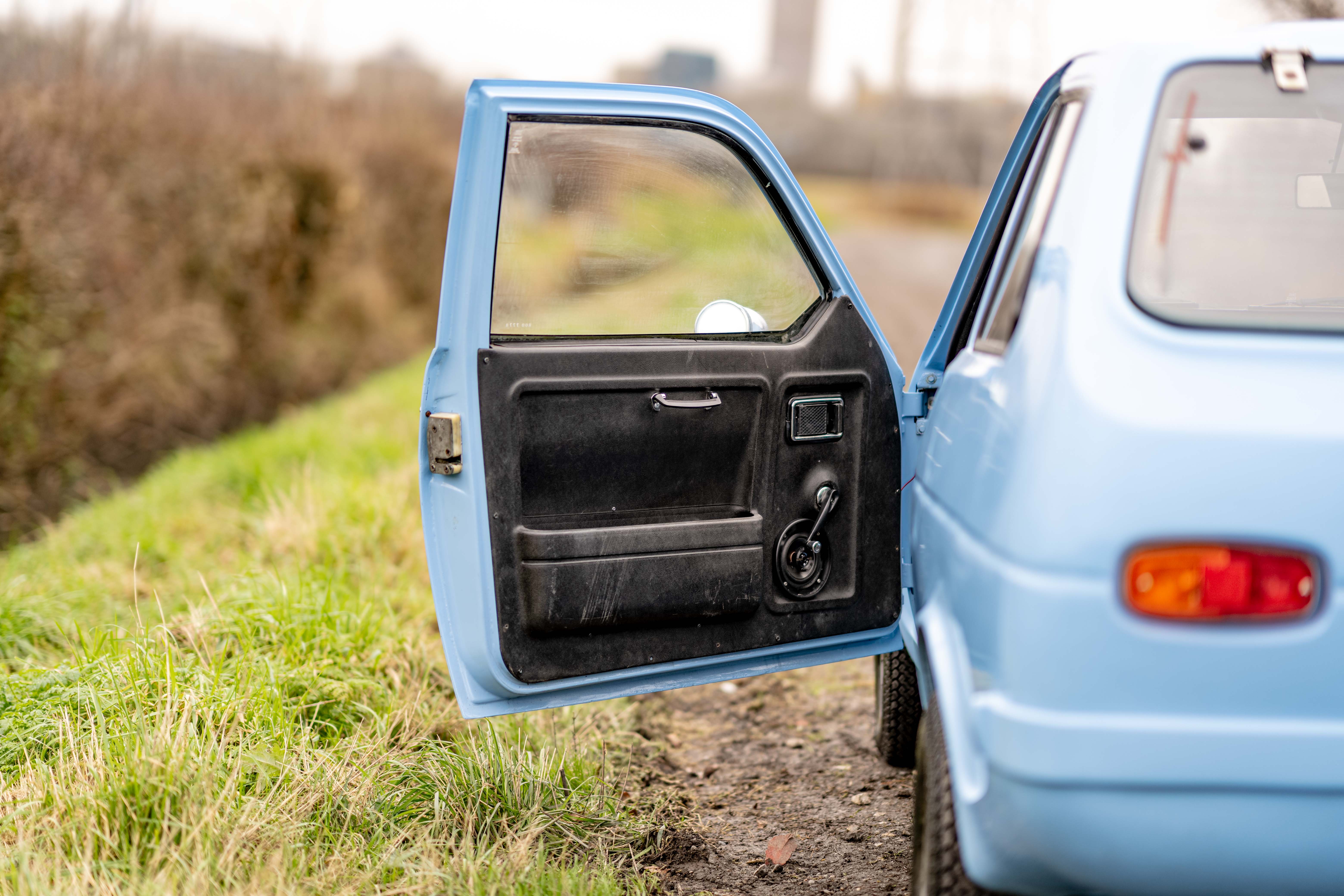 Lot 76 - 1976 Reliant Kitten DL