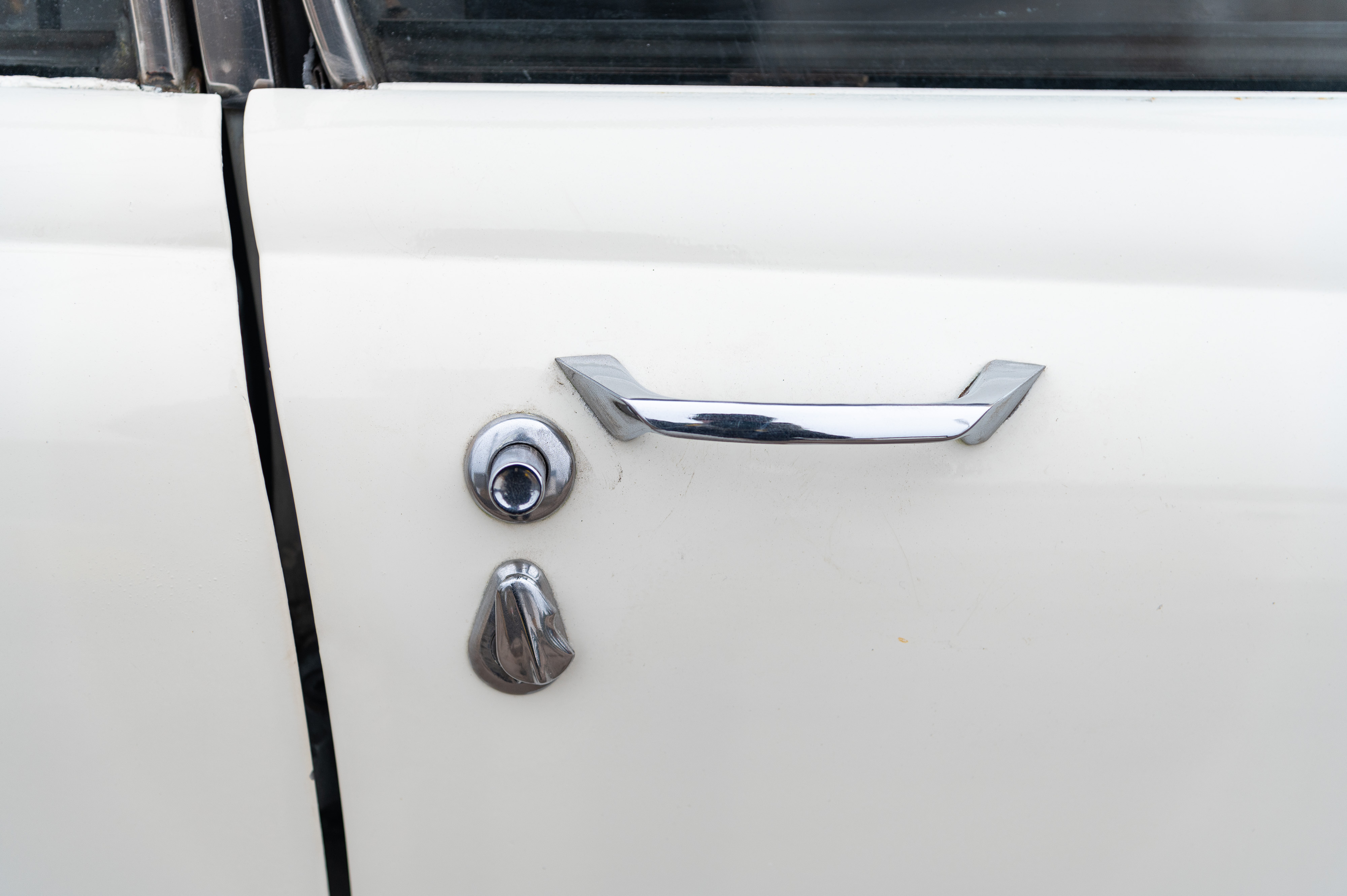 Lot 19 - 1969 Rover P6 3500