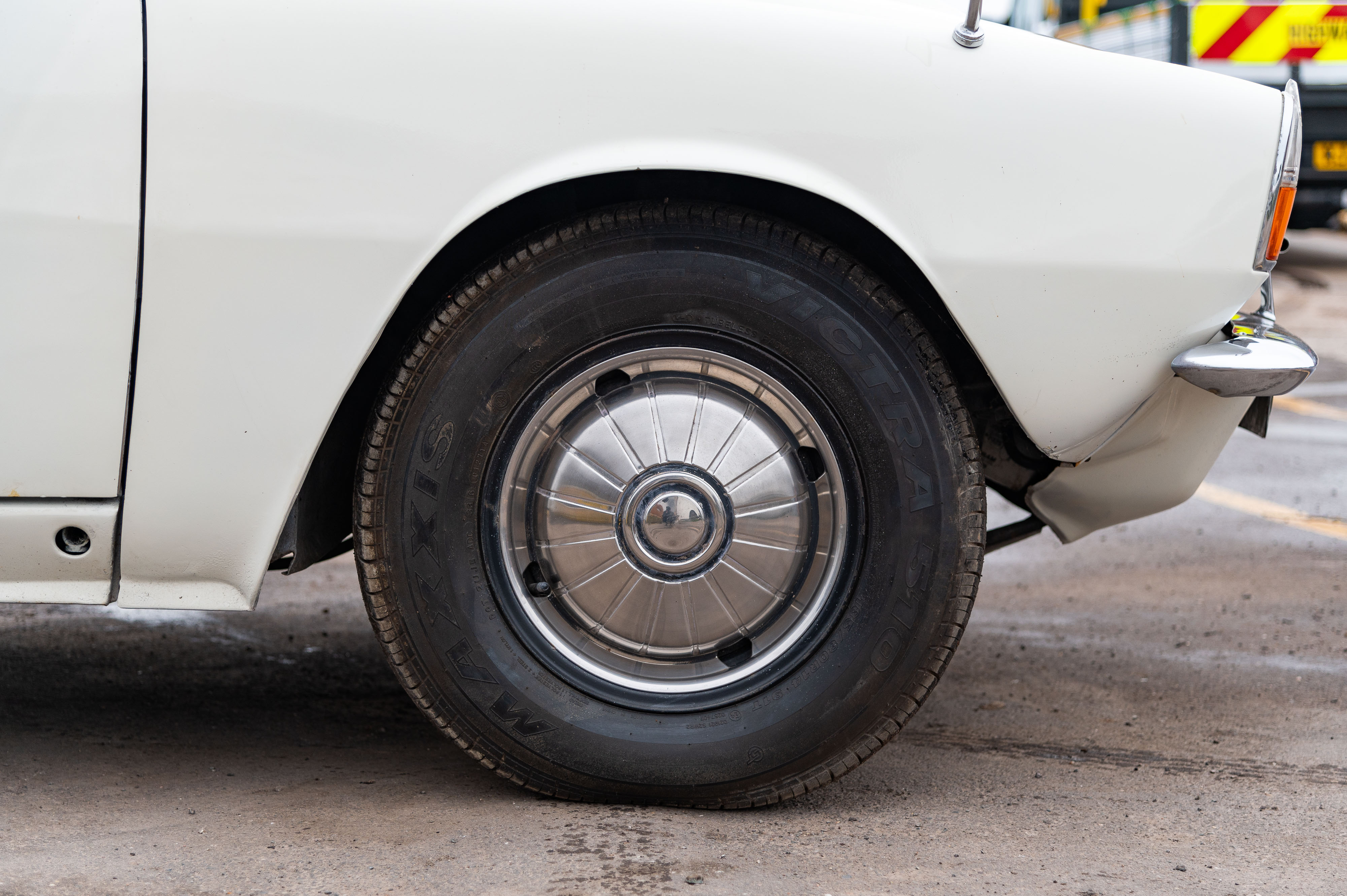 Lot 19 - 1969 Rover P6 3500