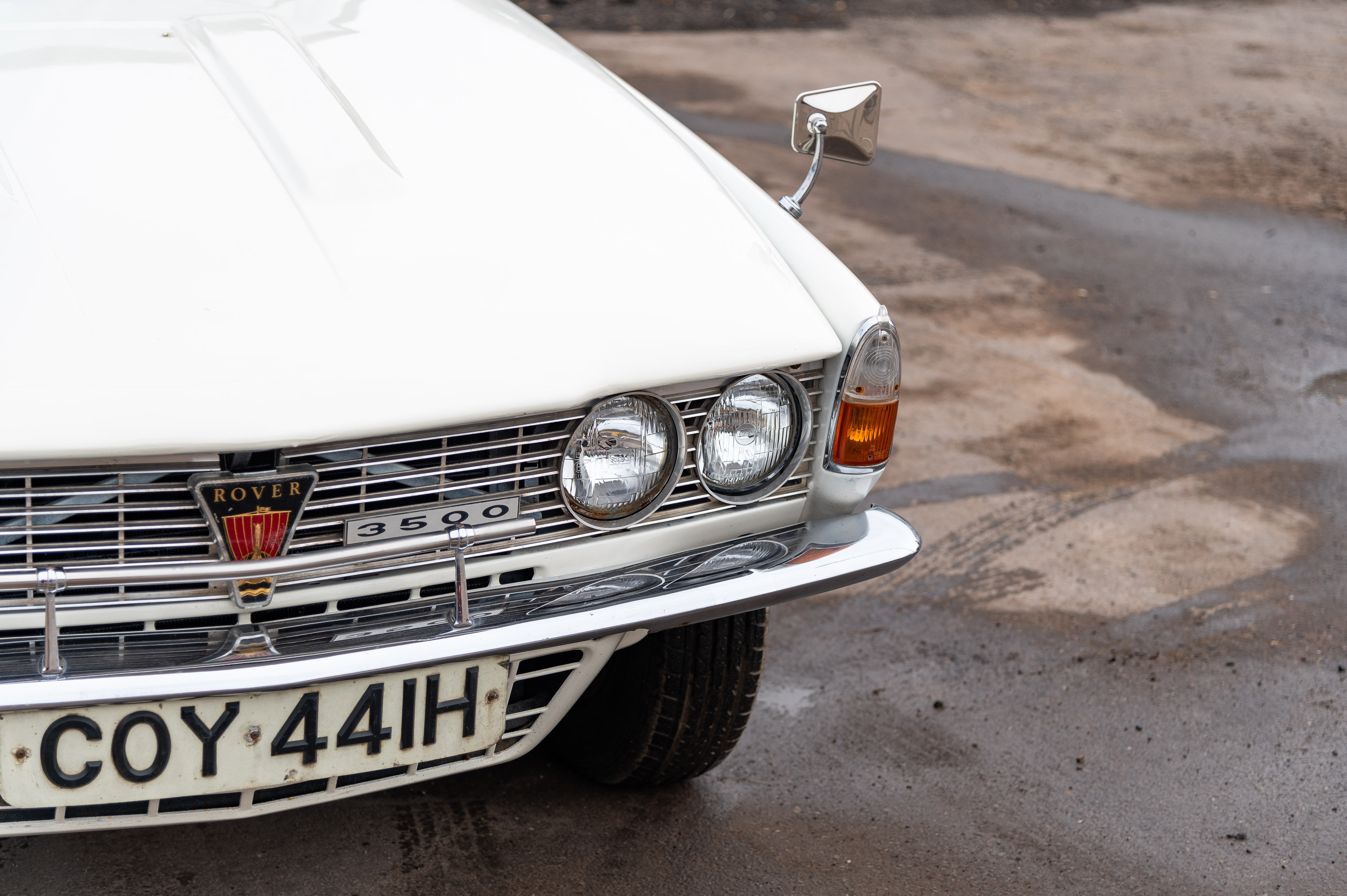 Lot 19 - 1969 Rover P6 3500