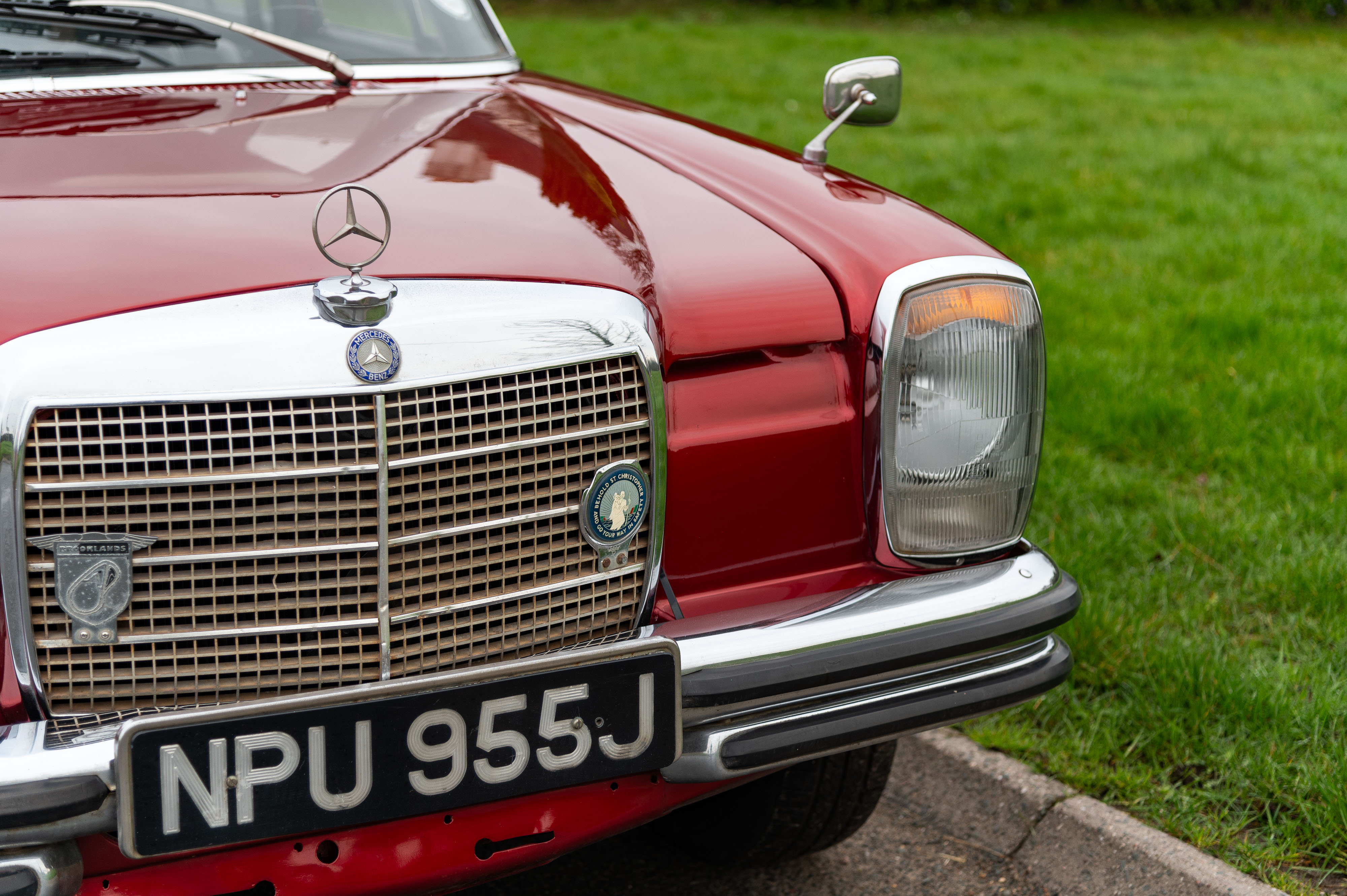 Lot 14 - 1971 Mercedes 220D