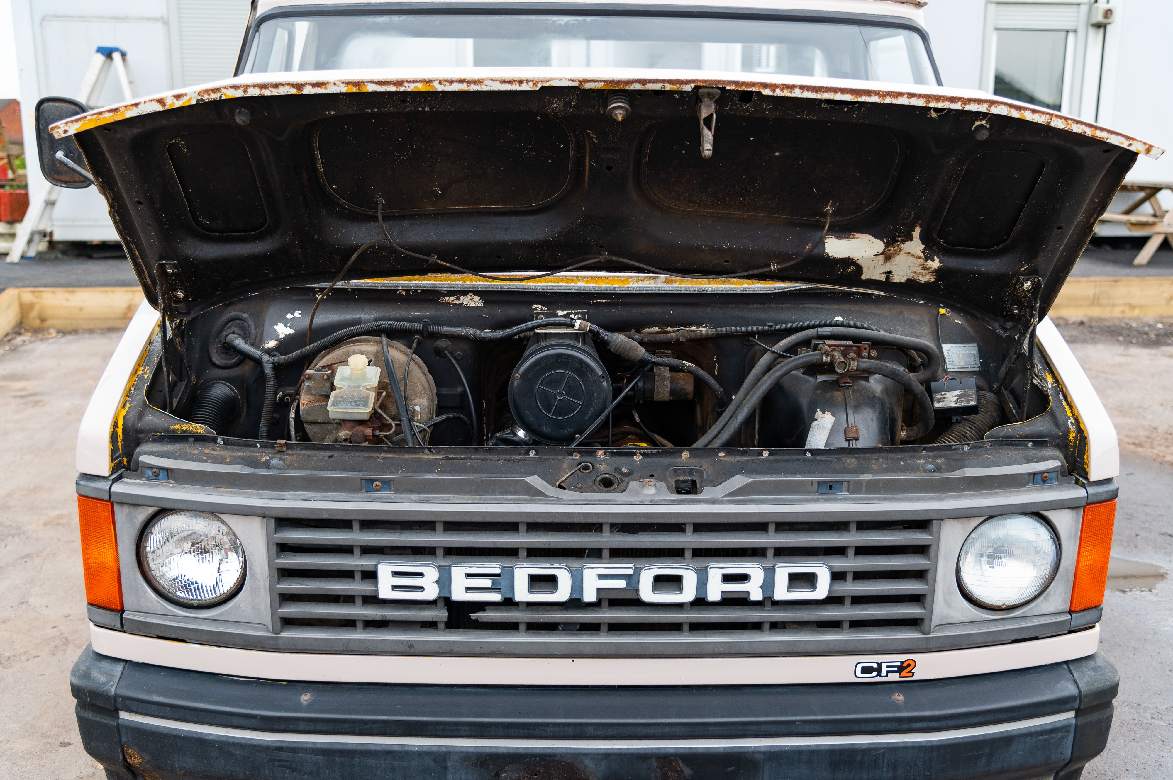 Lot 114 - 1984 Bedford CF Dropside