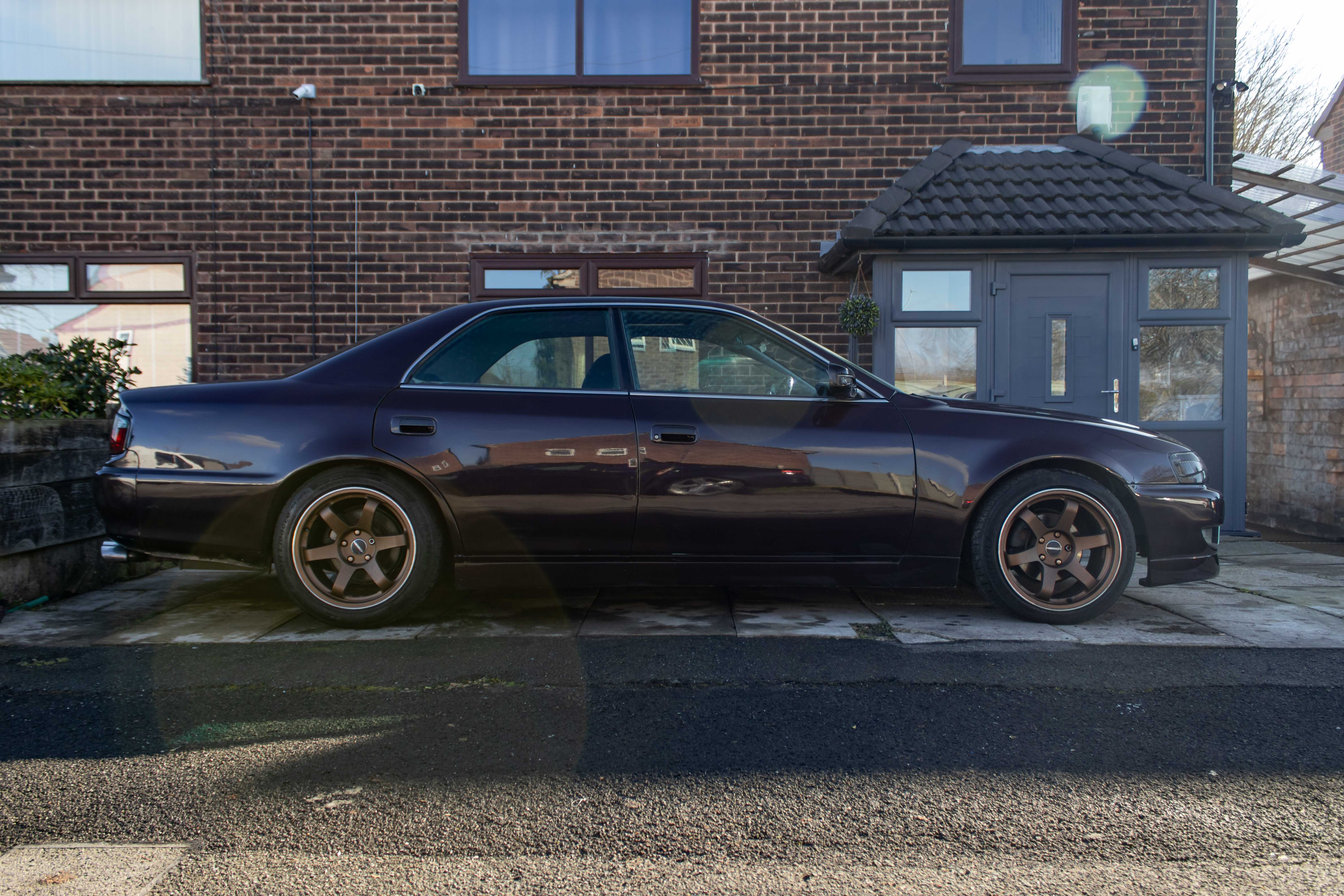 Lot 8 - 2000 Toyota Chaser