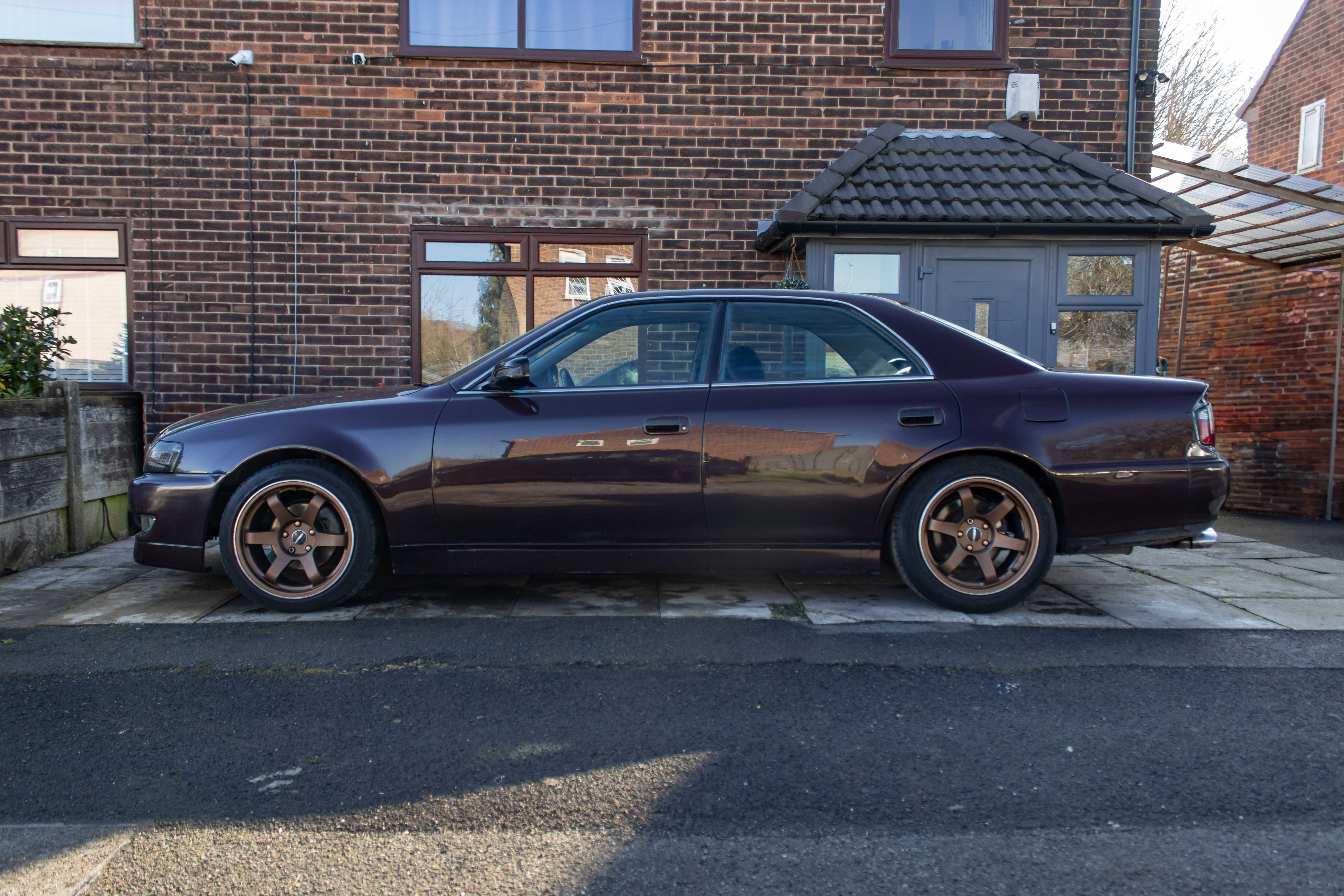 Lot 8 - 2000 Toyota Chaser