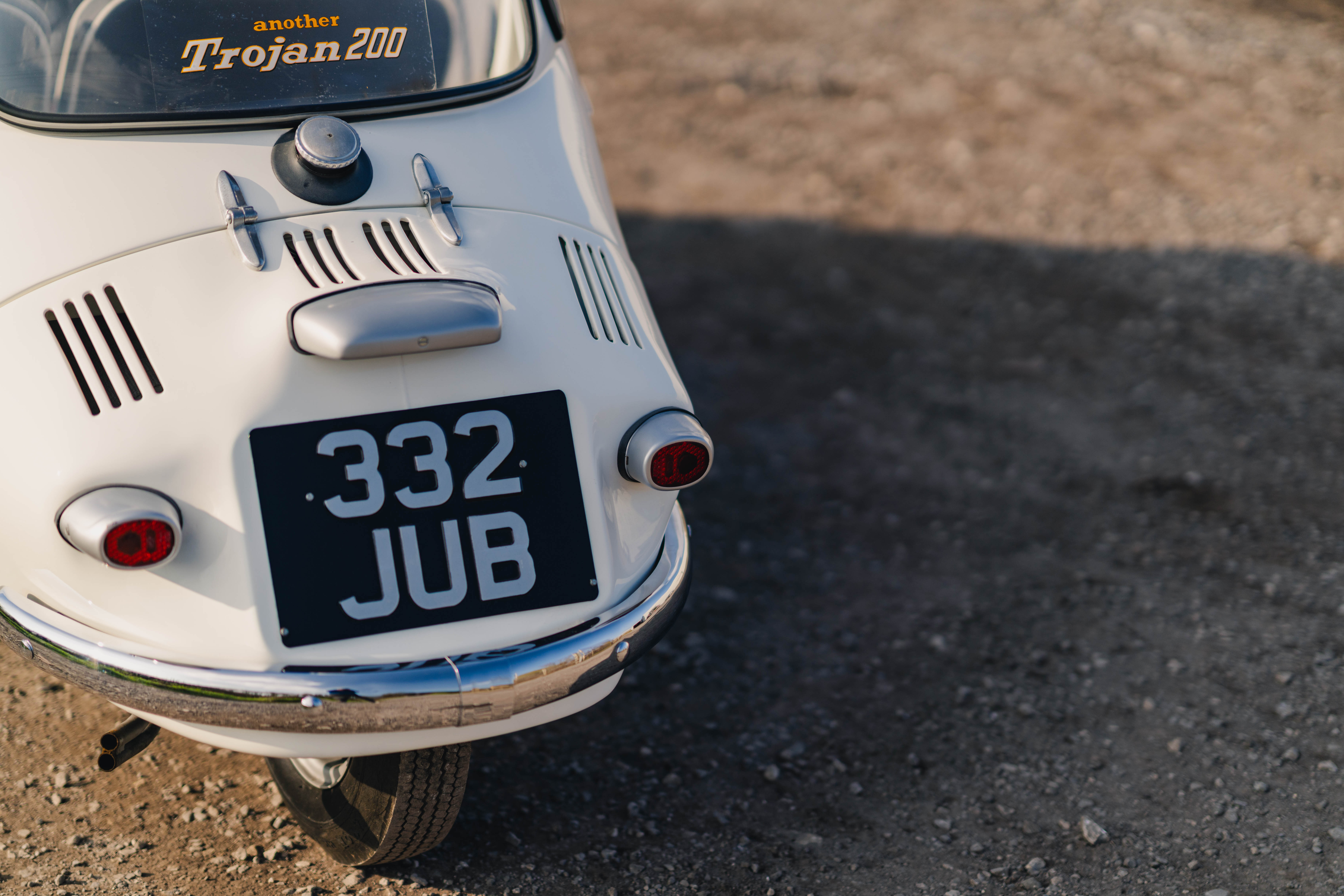 Lot 108 - 1964 Trojan 200