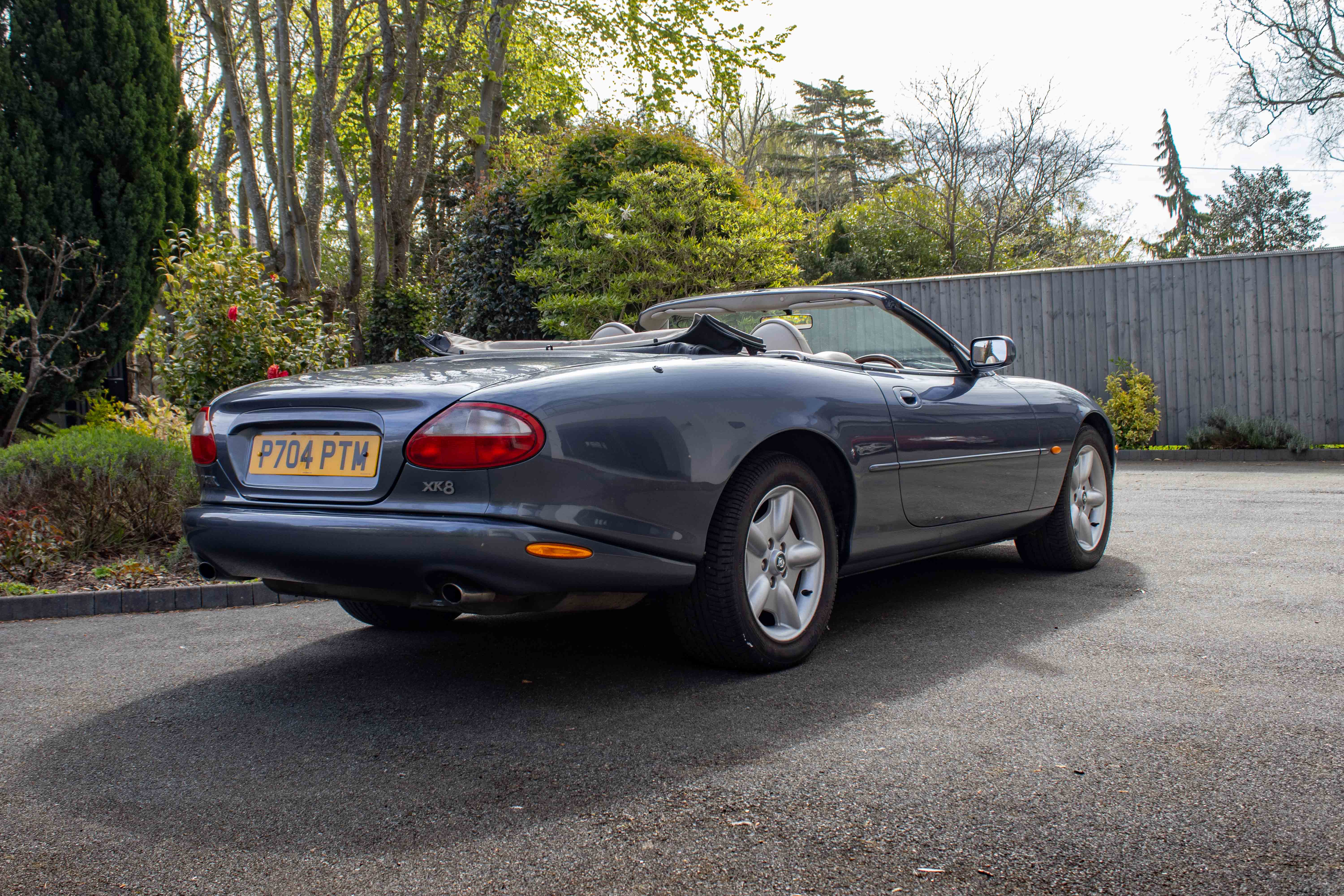 Lot 58 - 1997 Jaguar XK8 Convertible