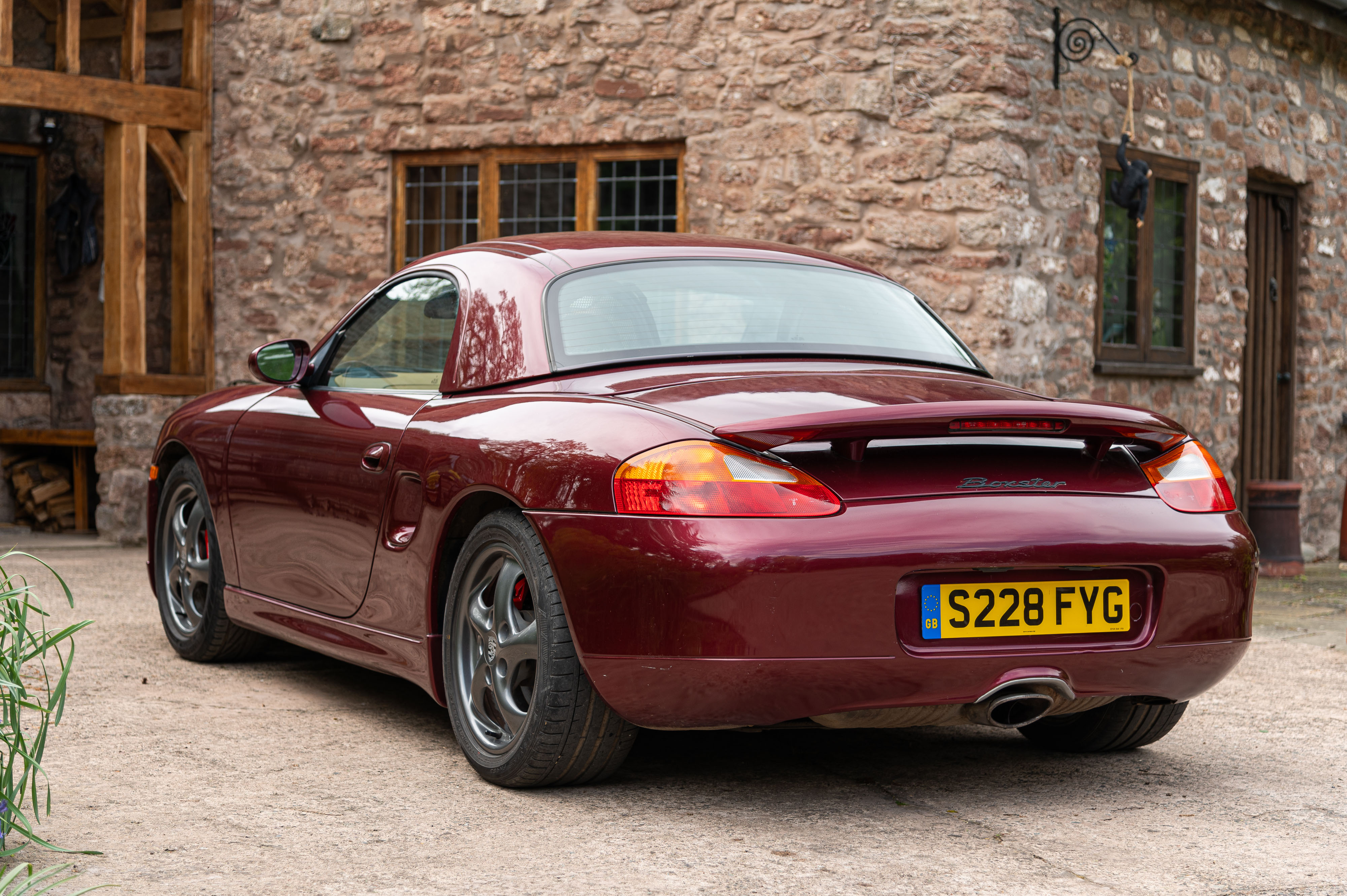 Lot 74 - 1998 Porsche Boxster