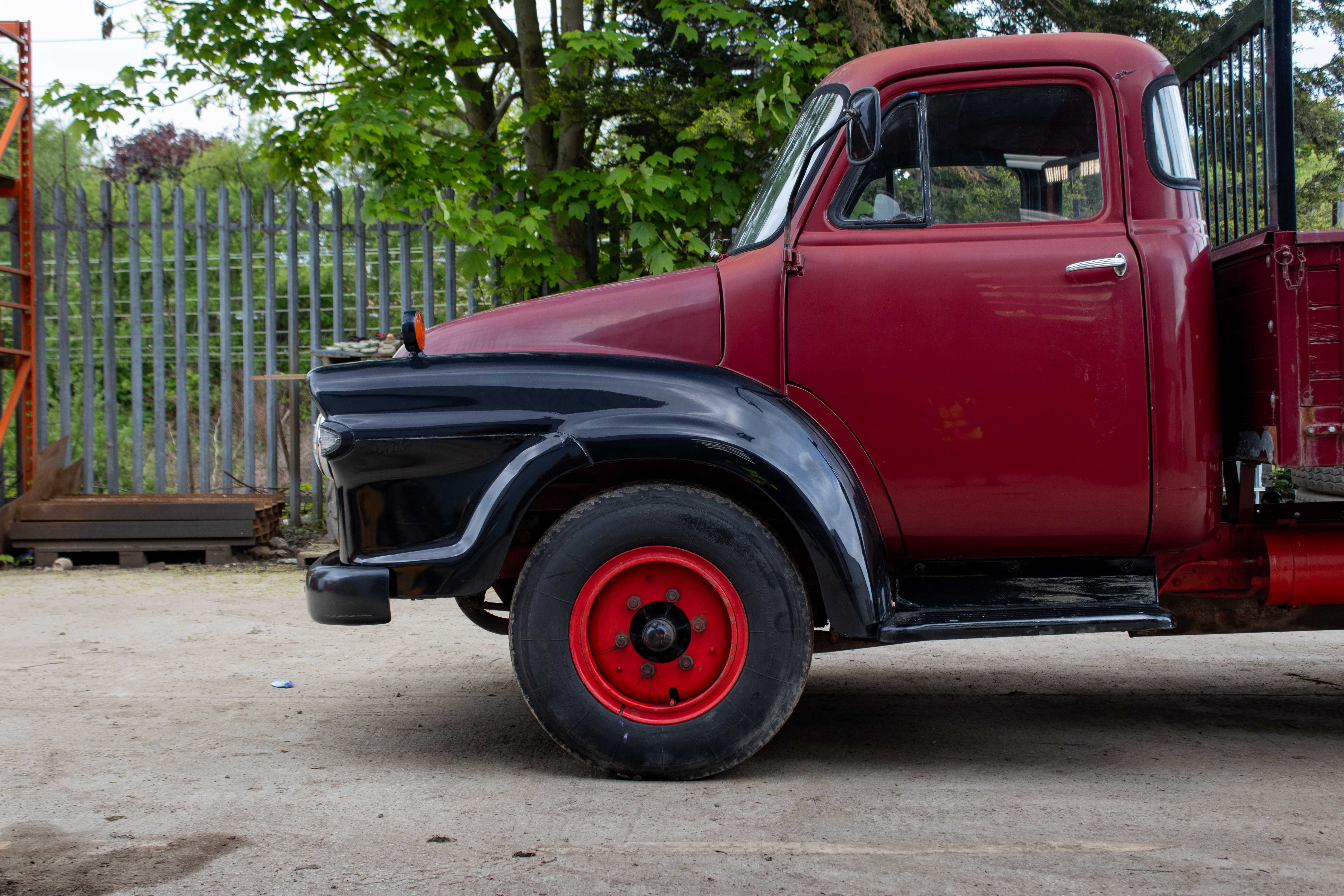 Lot 90 - 1960 Bedford J Type Pick-up