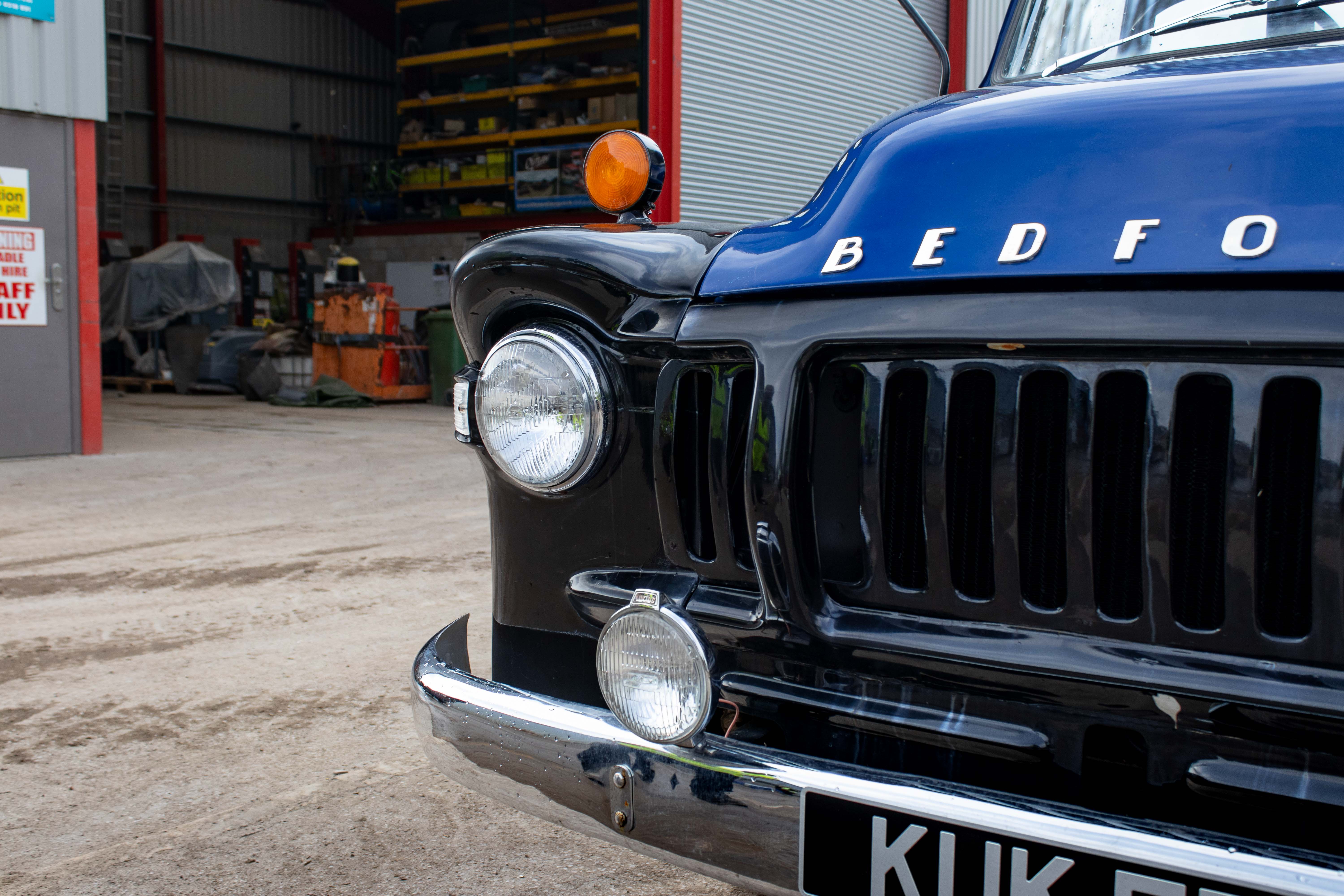 Lot 91 - 1975 Bedford J Type Pick-up