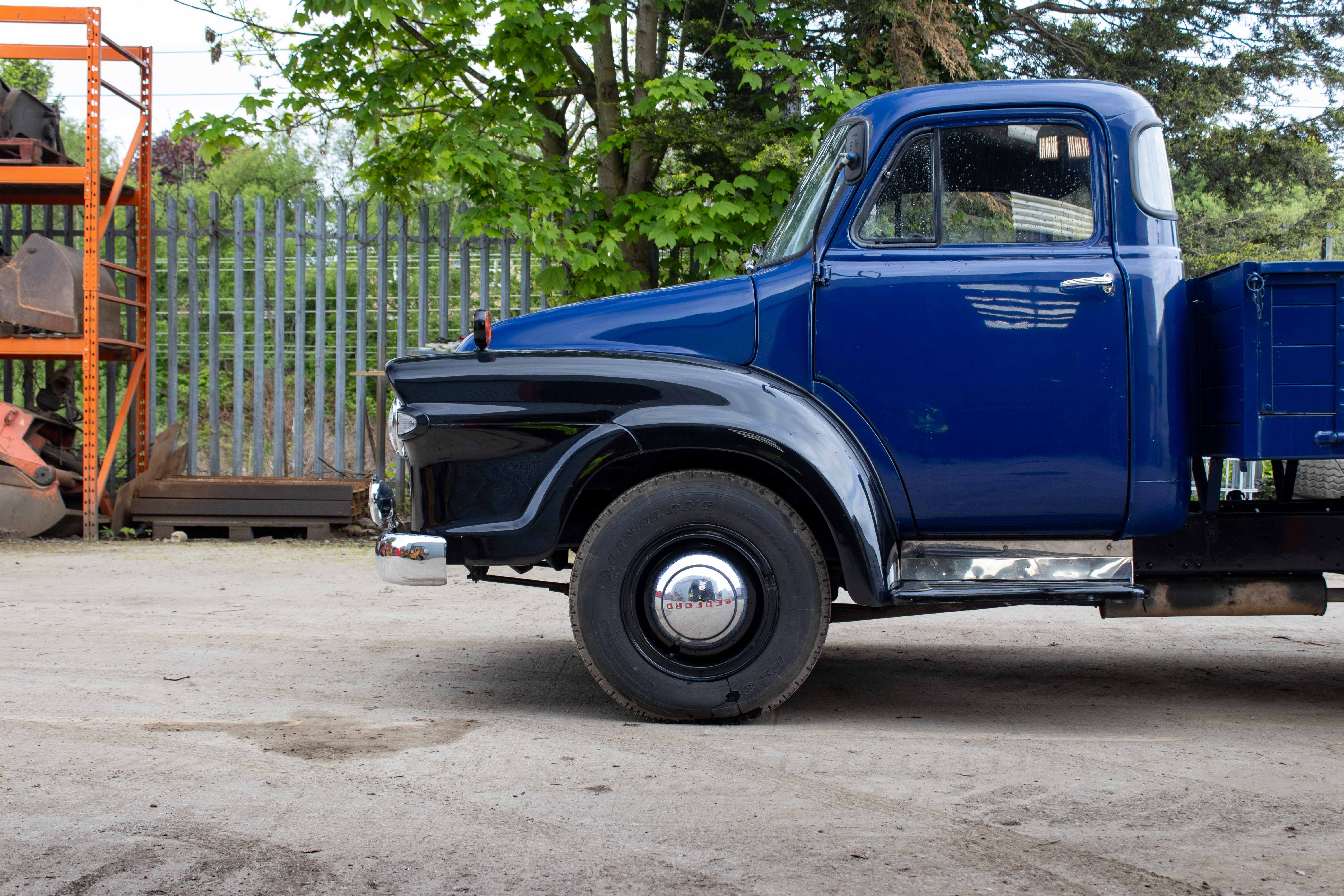 Lot 91 - 1975 Bedford J Type Pick-up