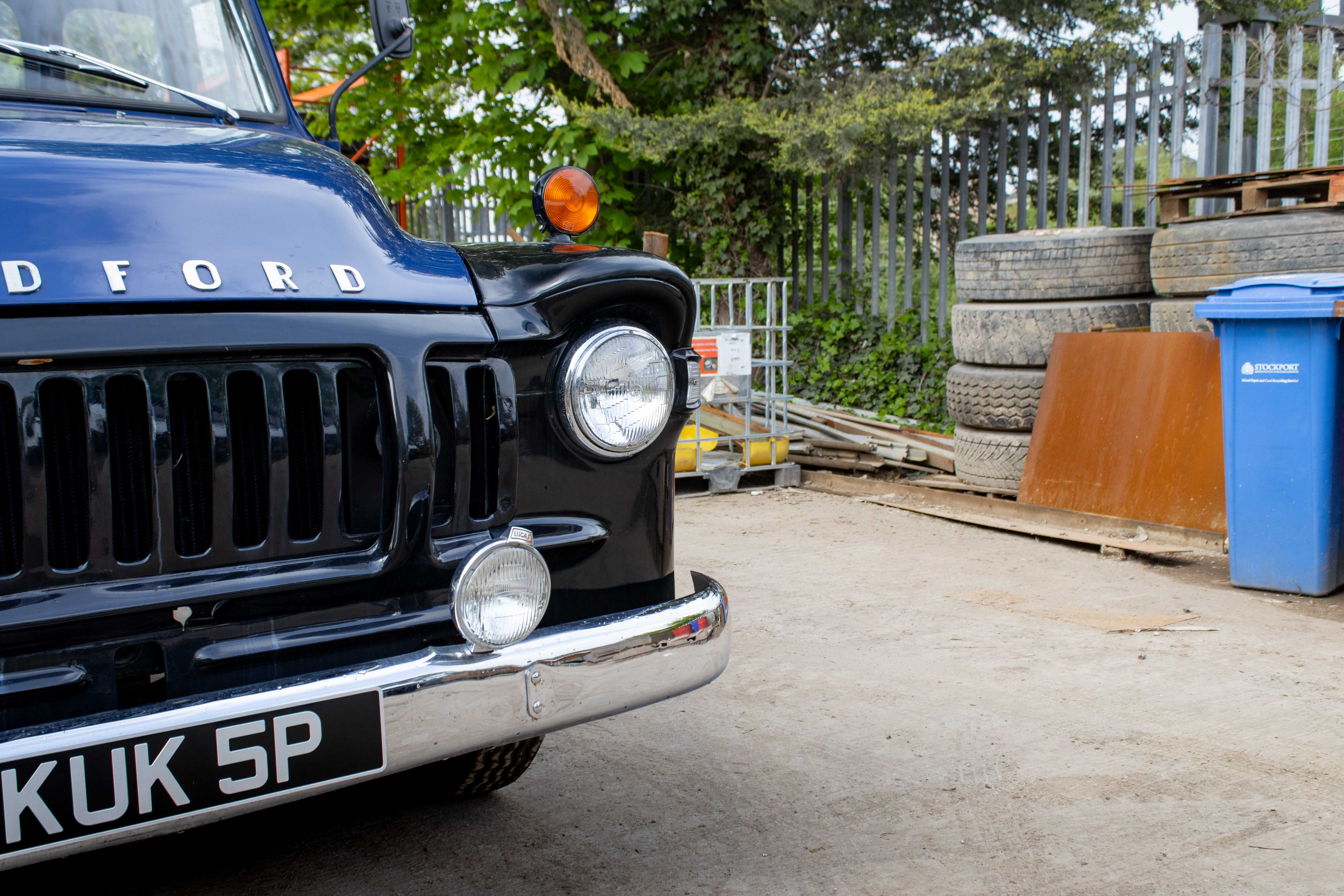 Lot 91 - 1975 Bedford J Type Pick-up