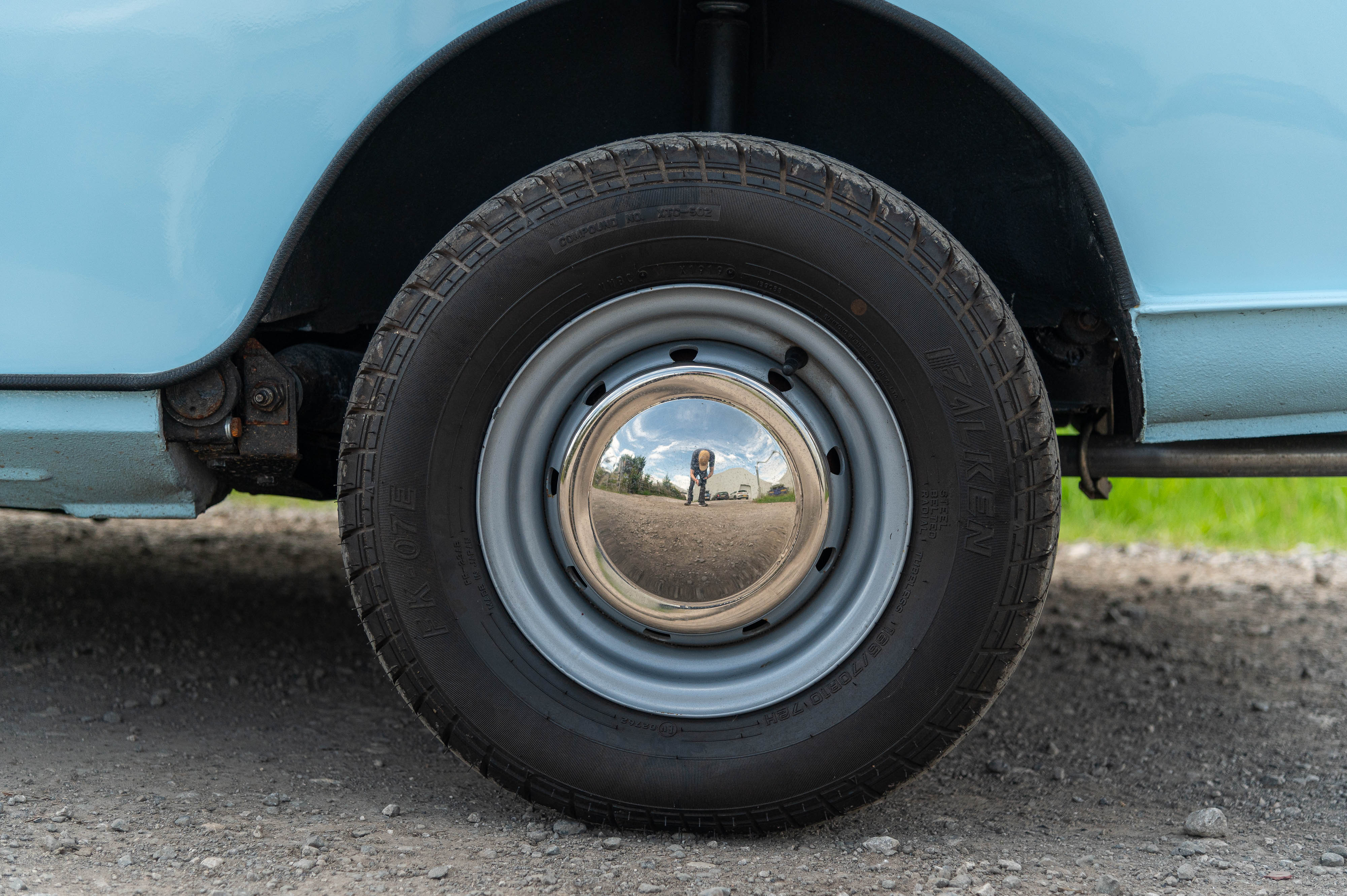 Lot 18 - 1981 Mini Van