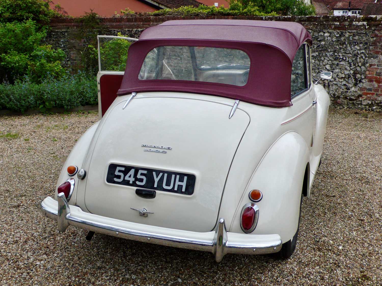 Lot 26 - 1961 Morris Minor 1000 Convertible