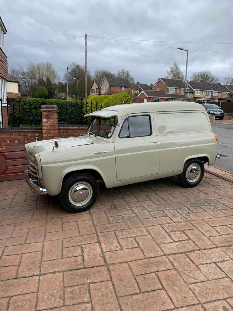 Lot 63 - 1956 Ford Thames 300E