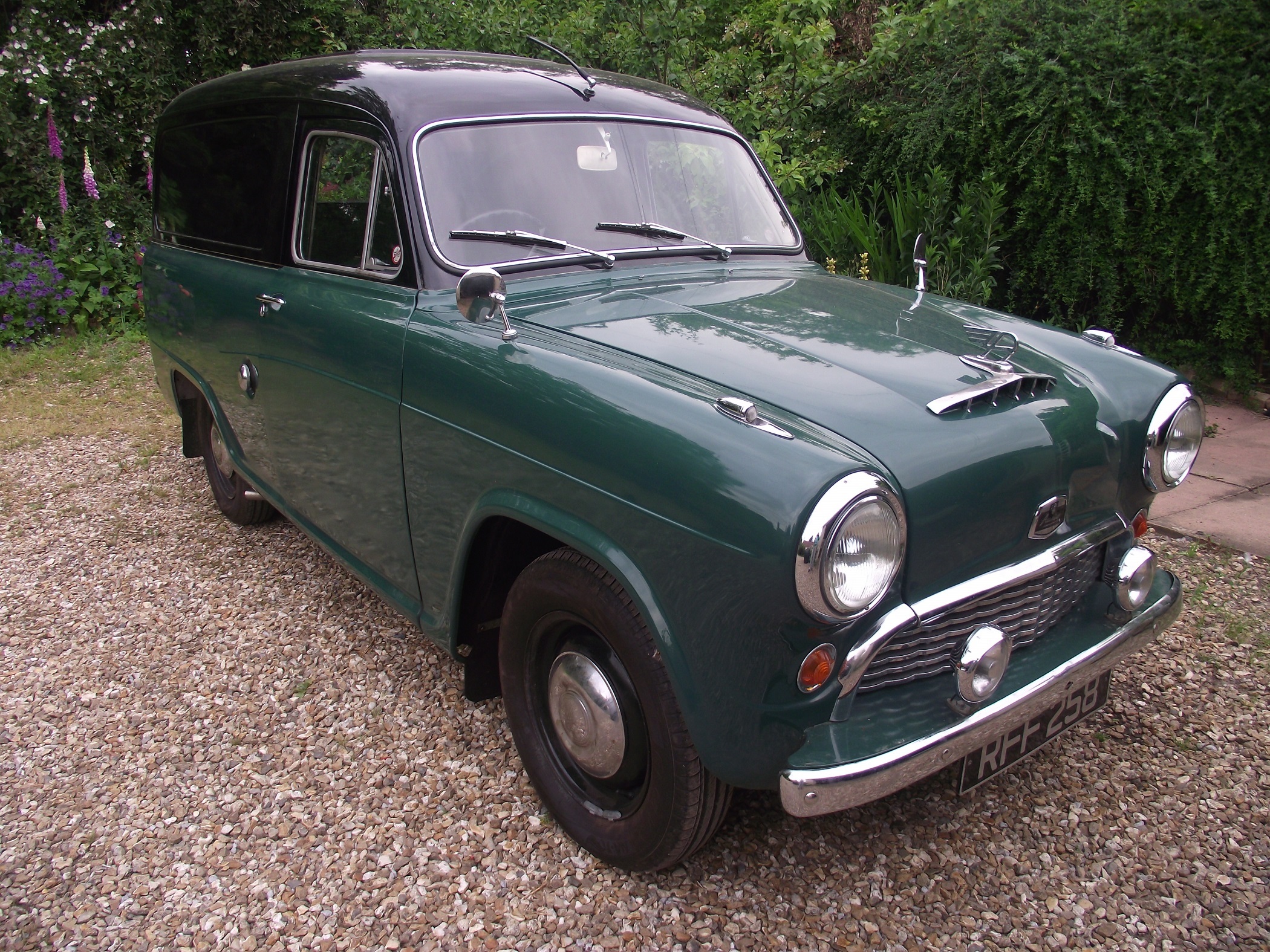 Lot 97 - 1961 Austin A55 Van