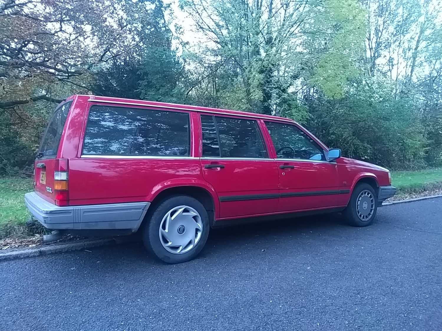 Lot 42 - 1990 Volvo 740 GL