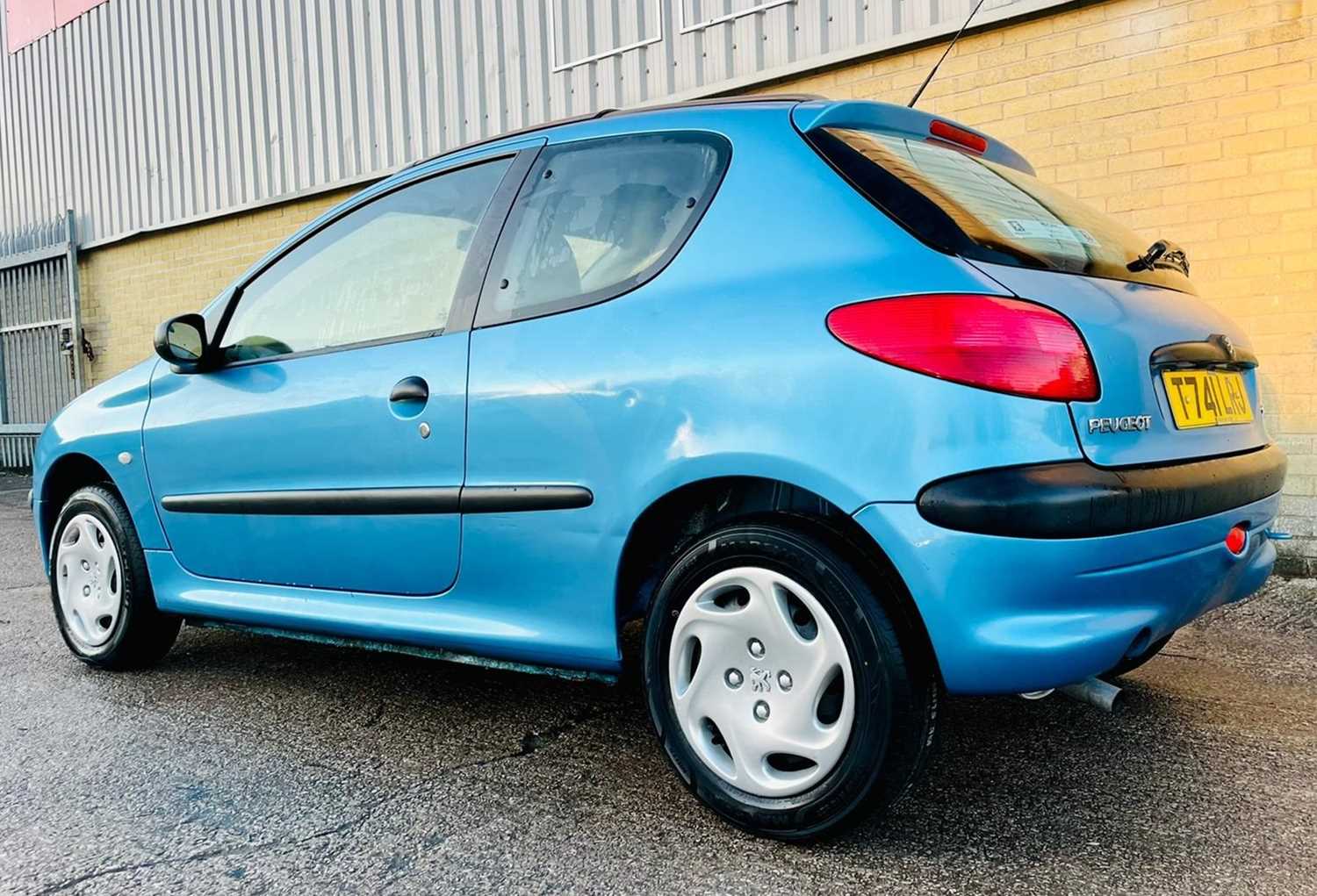 Lot 6 - 1999 Peugeot 206 1.4 LX