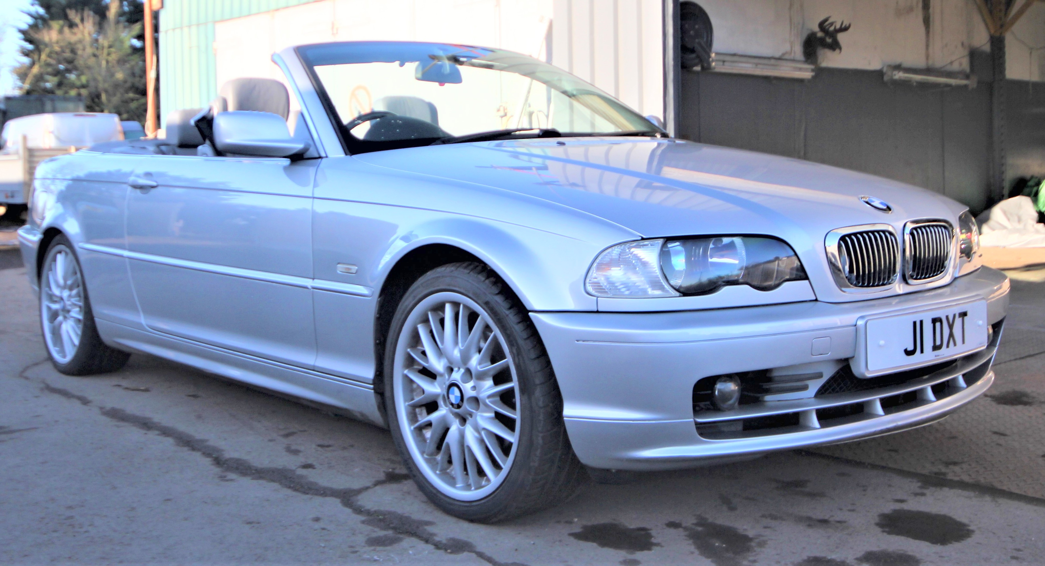 Lot 53 - 2003 BMW 325i Convertible