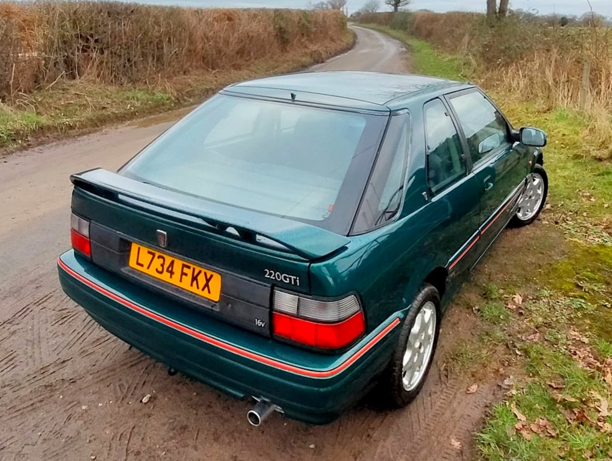 Lot 11 - 1993 Rover 220 GTi
