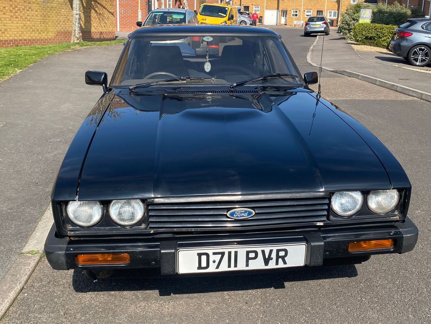 Lot 60 - 1987 Ford Capri Laser 2.0