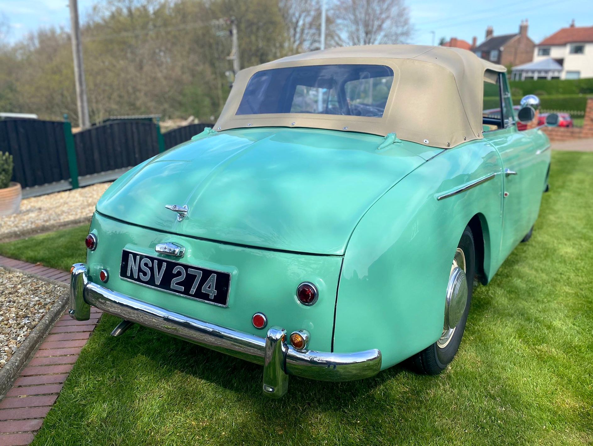 Lot 53 - 1953 Austin A40 Sports
