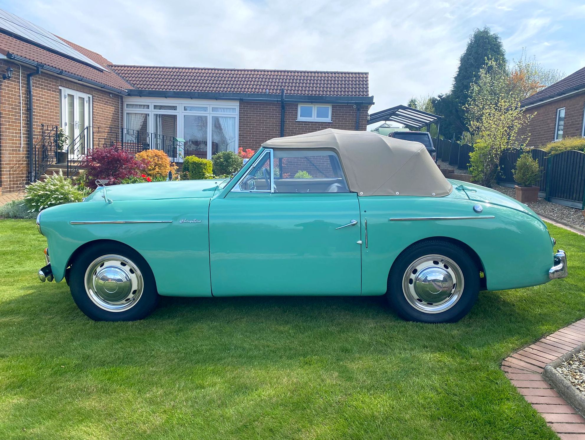 Lot 53 - 1953 Austin A40 Sports