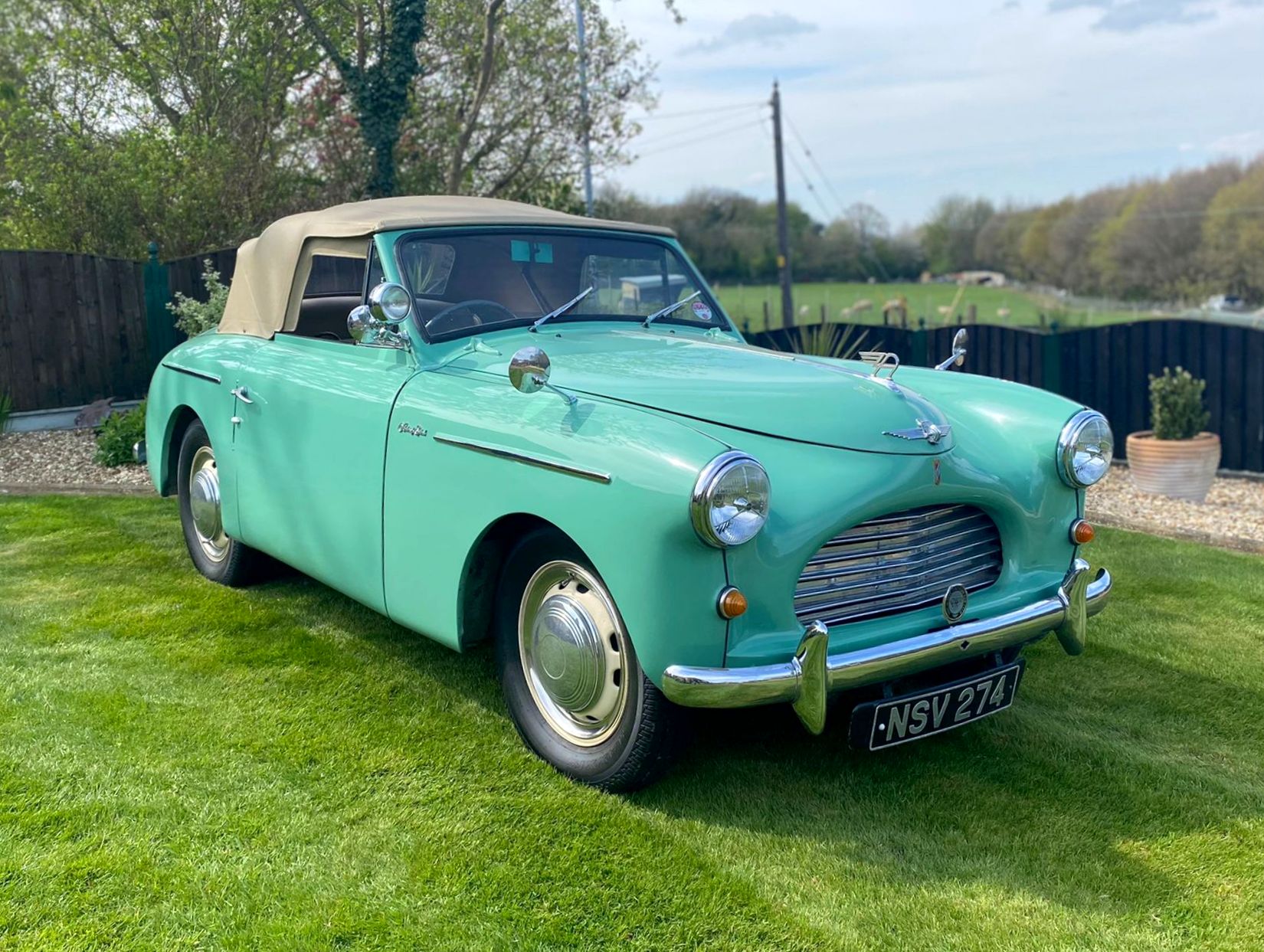 Lot 53 - 1953 Austin A40 Sports