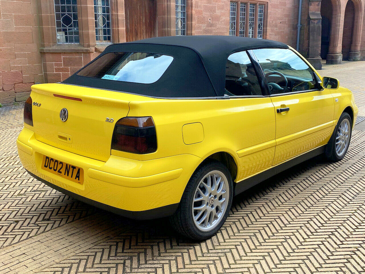 Lot 17 - 2002 Volkswagen Golf Cabriolet Colour Concept