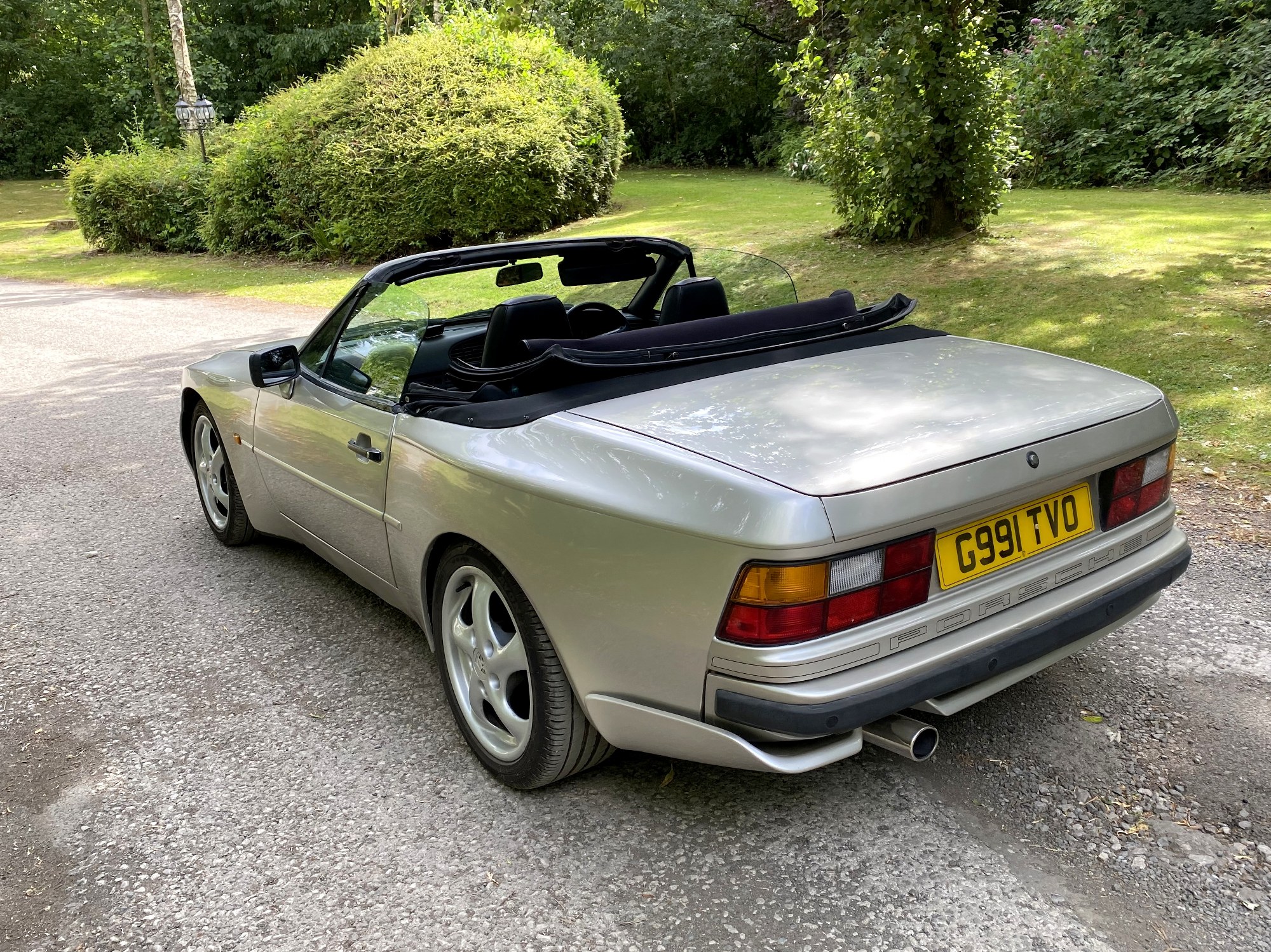 Lot 18 - 1989 Porsche 944 S2 Cabriolet