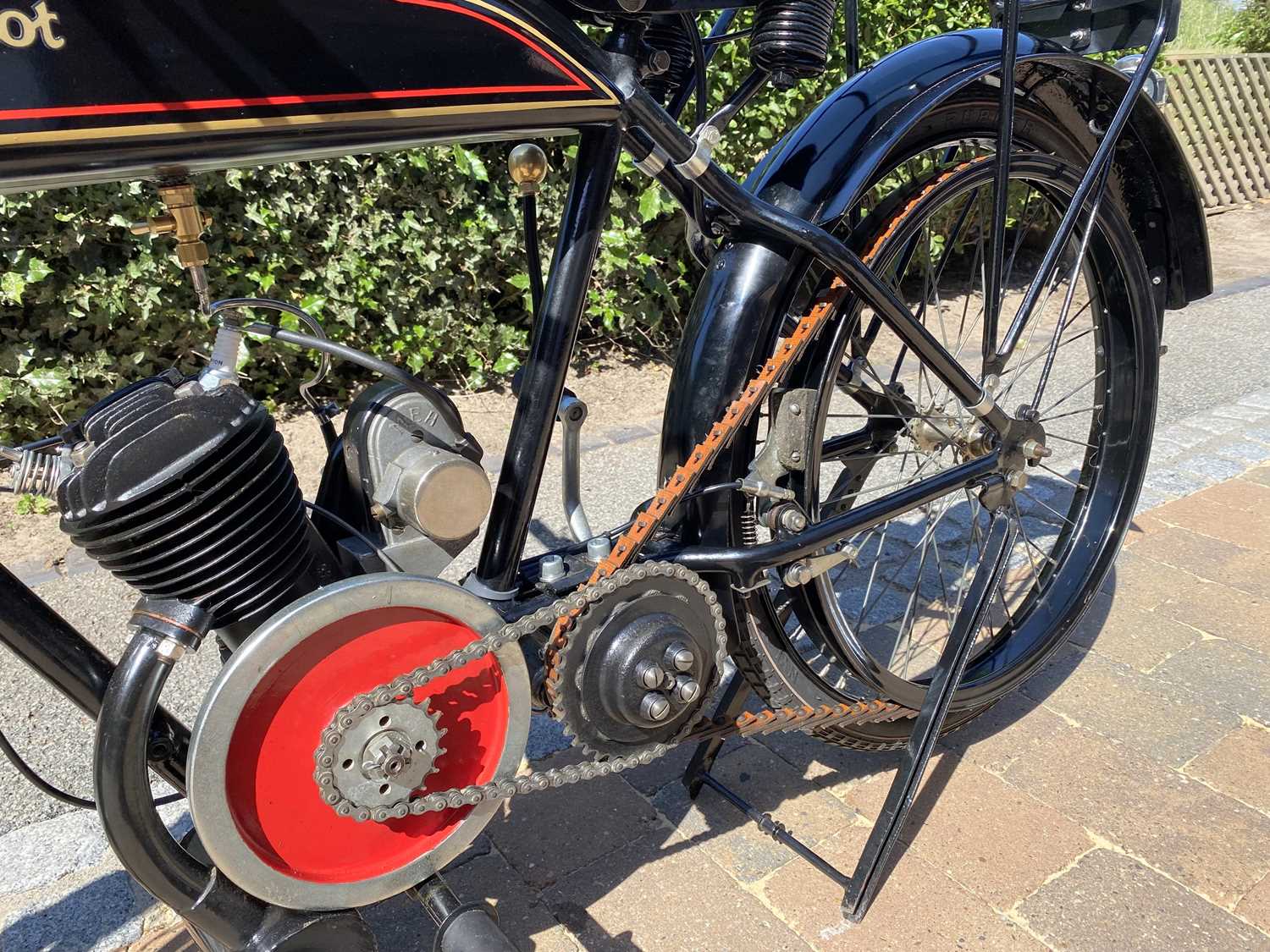 Lot 79 - 1927 Peugeot P102 Two-Stroke Motorcycle