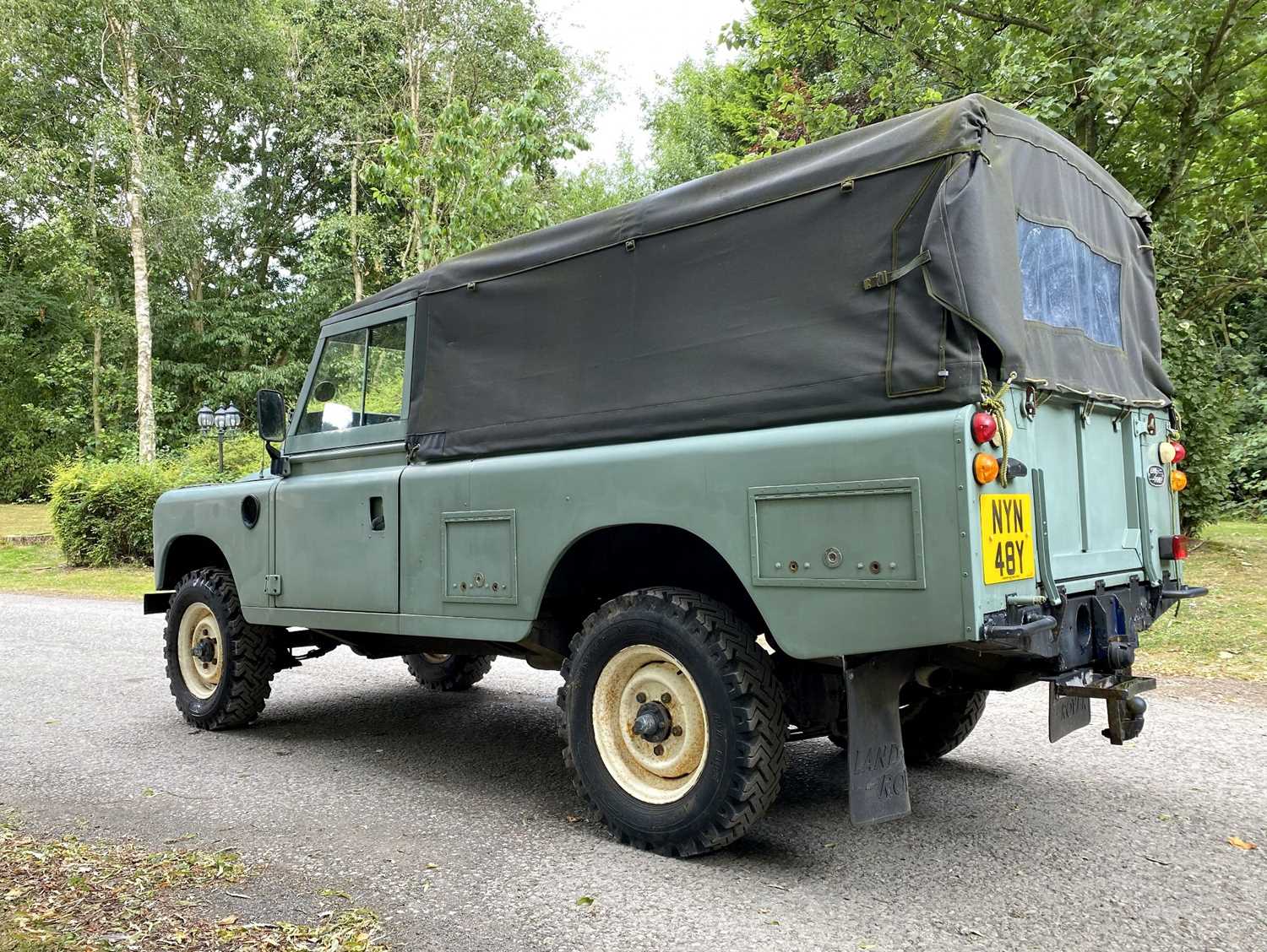 Lot 67 - 1982 Land Rover 109 Stage One V8