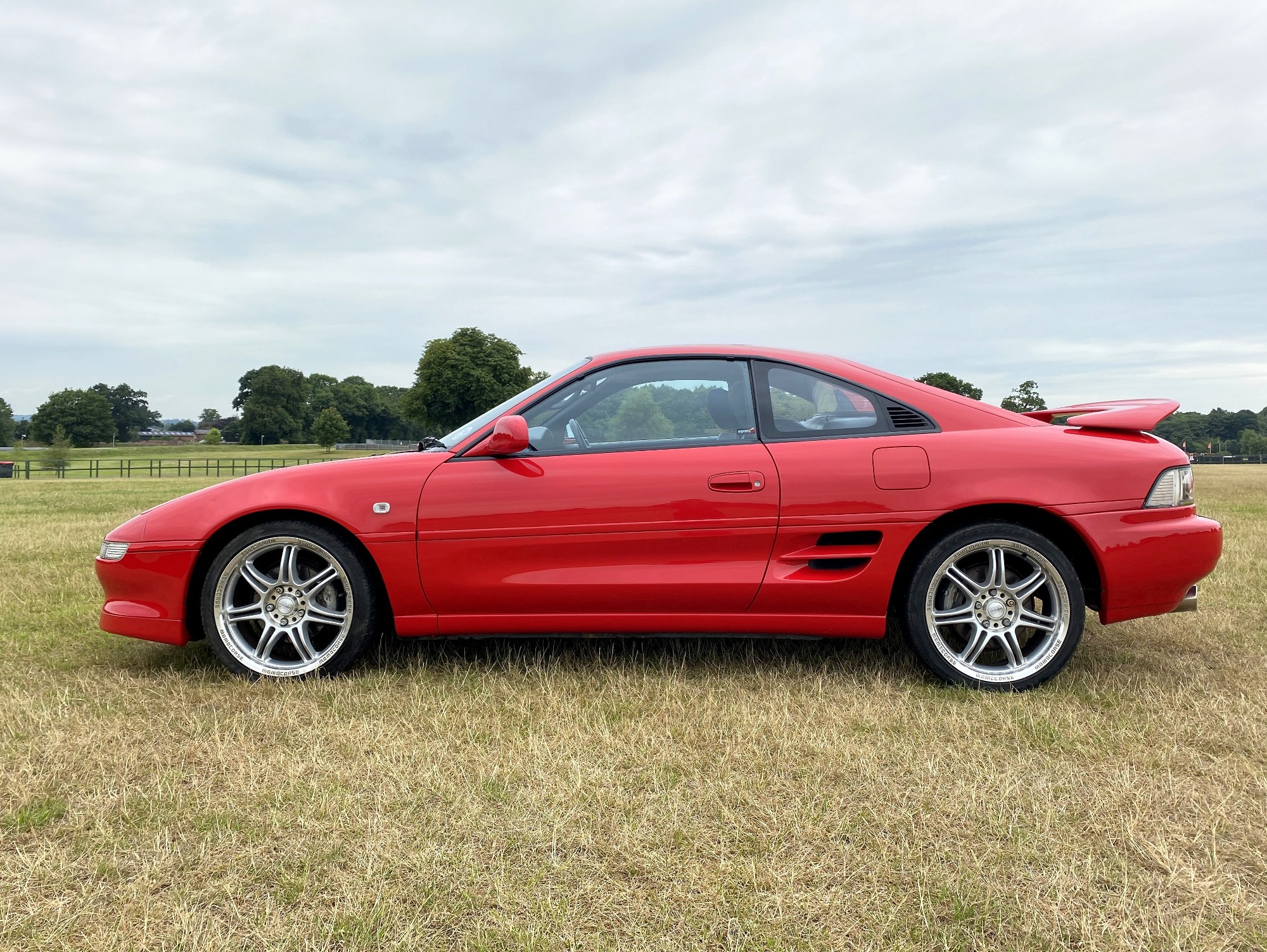 Lot 54 - 1996 Toyota MR2 GT Coupe
