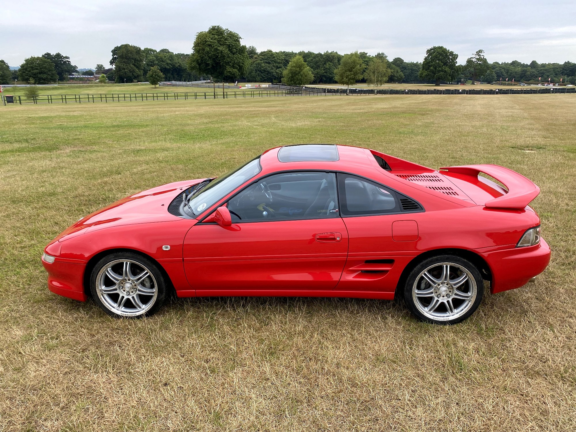 Lot 54 - 1996 Toyota MR2 GT Coupe
