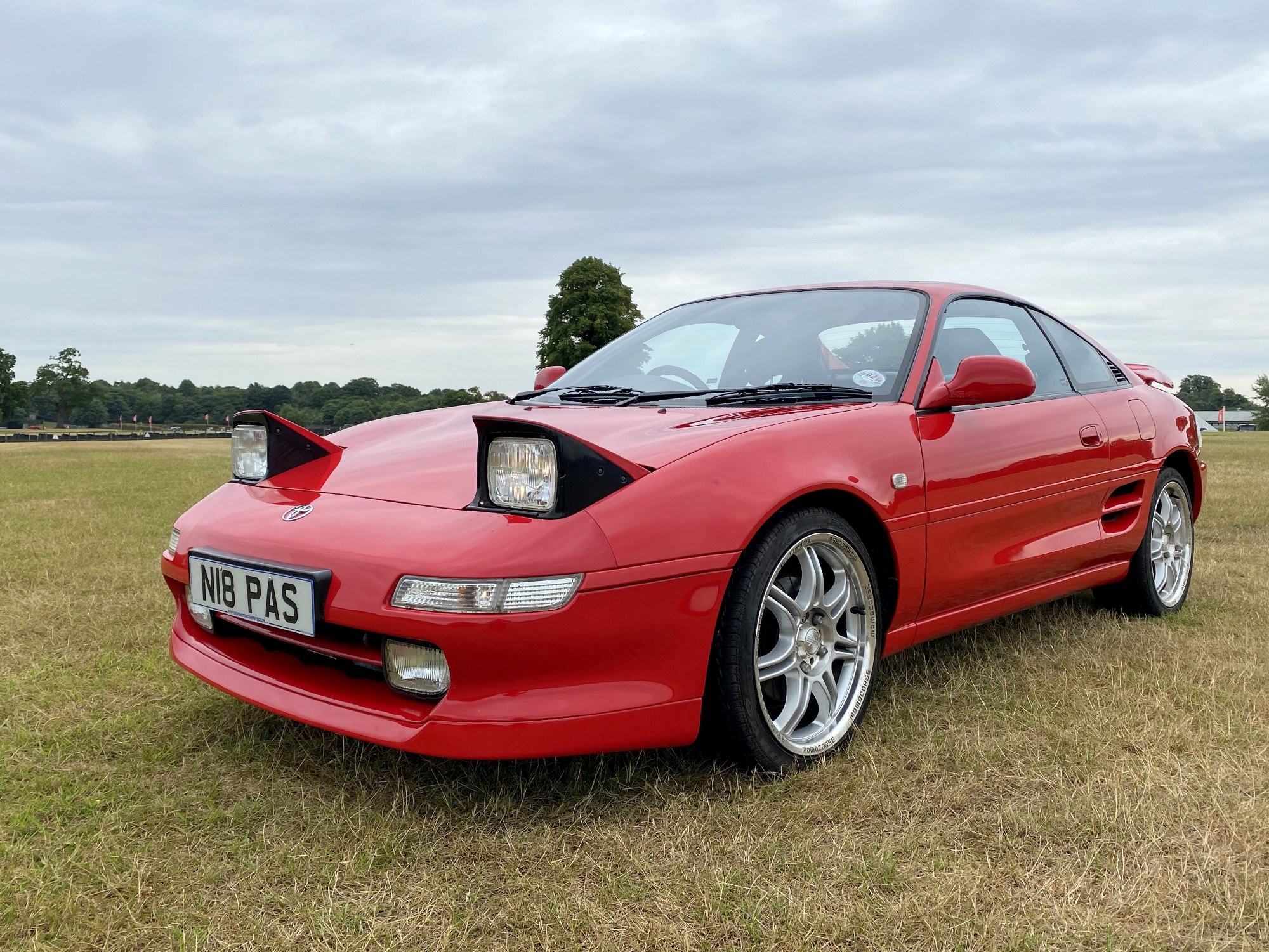 Lot 54 - 1996 Toyota MR2 GT Coupe