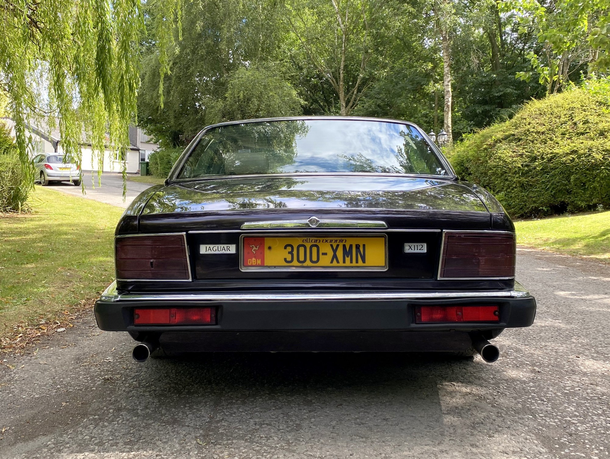 Lot 9 - 1991 Jaguar XJ12