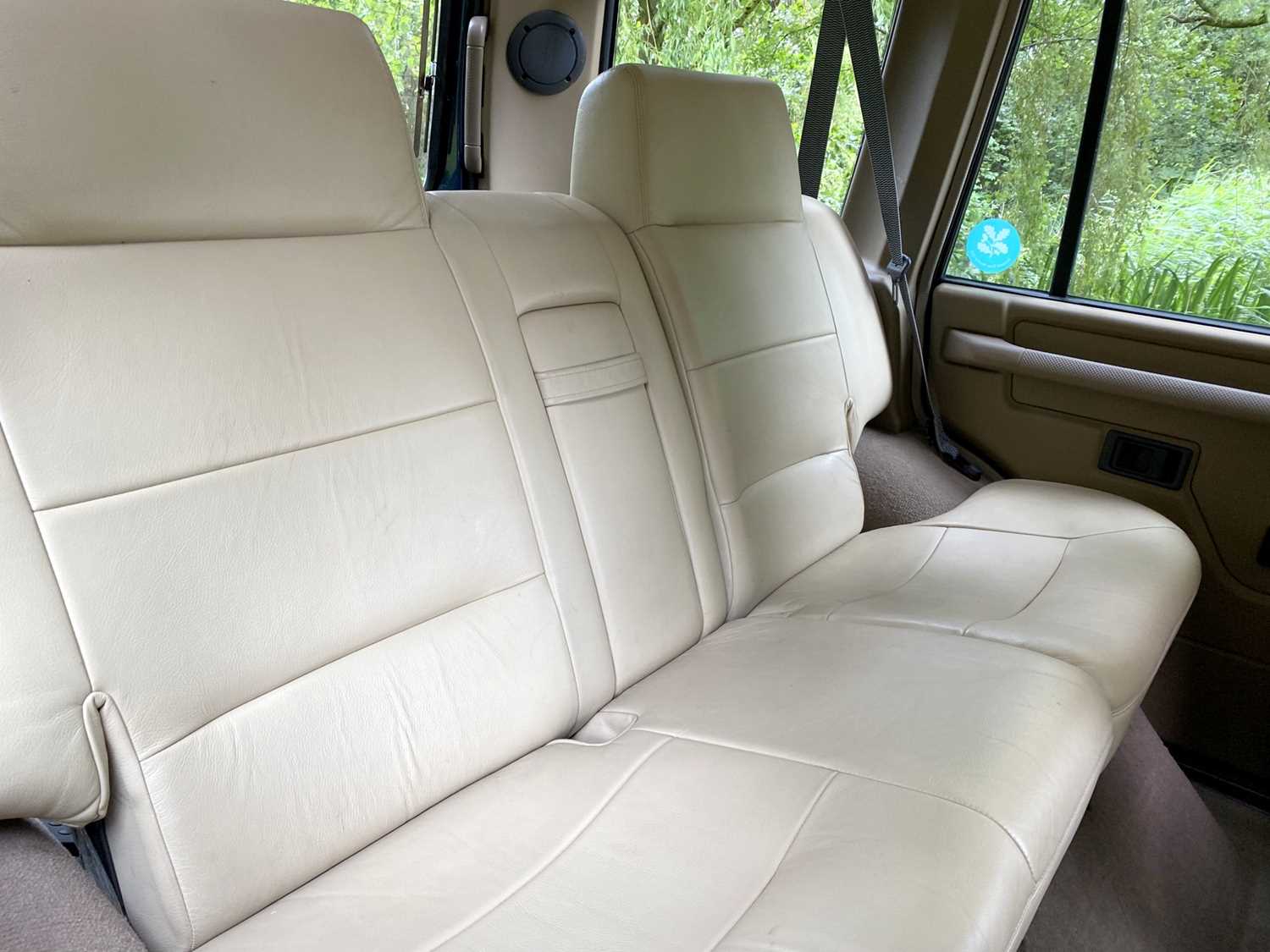 Lot 75 - 1998 Land Rover Discovery 50th Anniversary