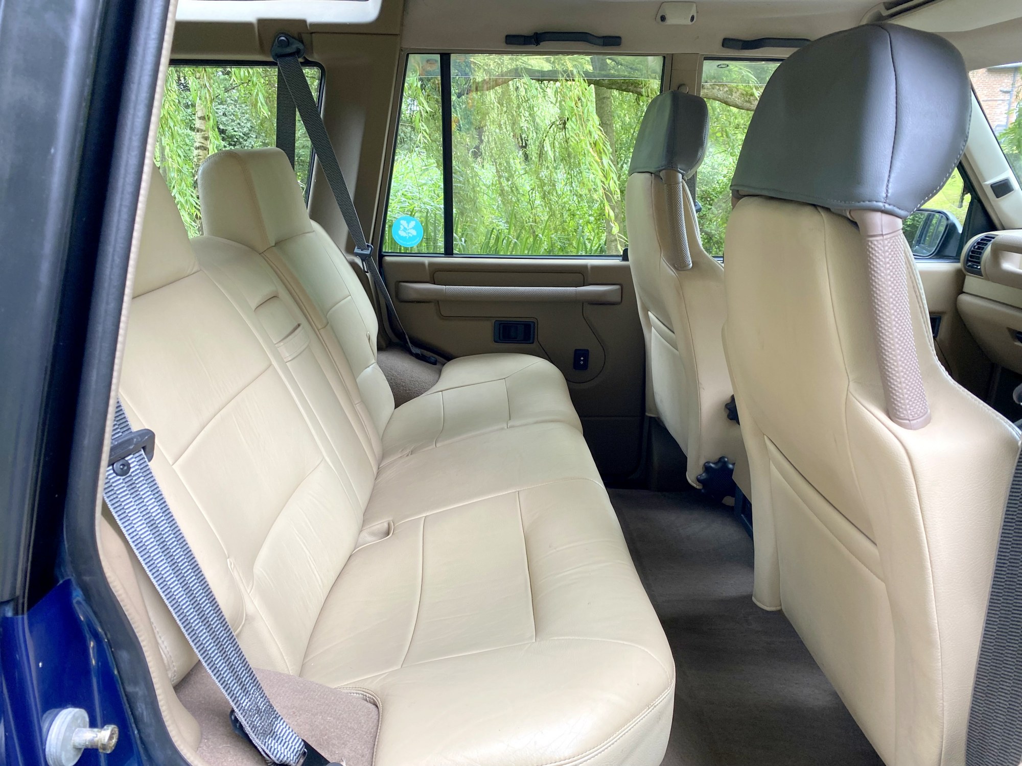 Lot 75 - 1998 Land Rover Discovery 50th Anniversary