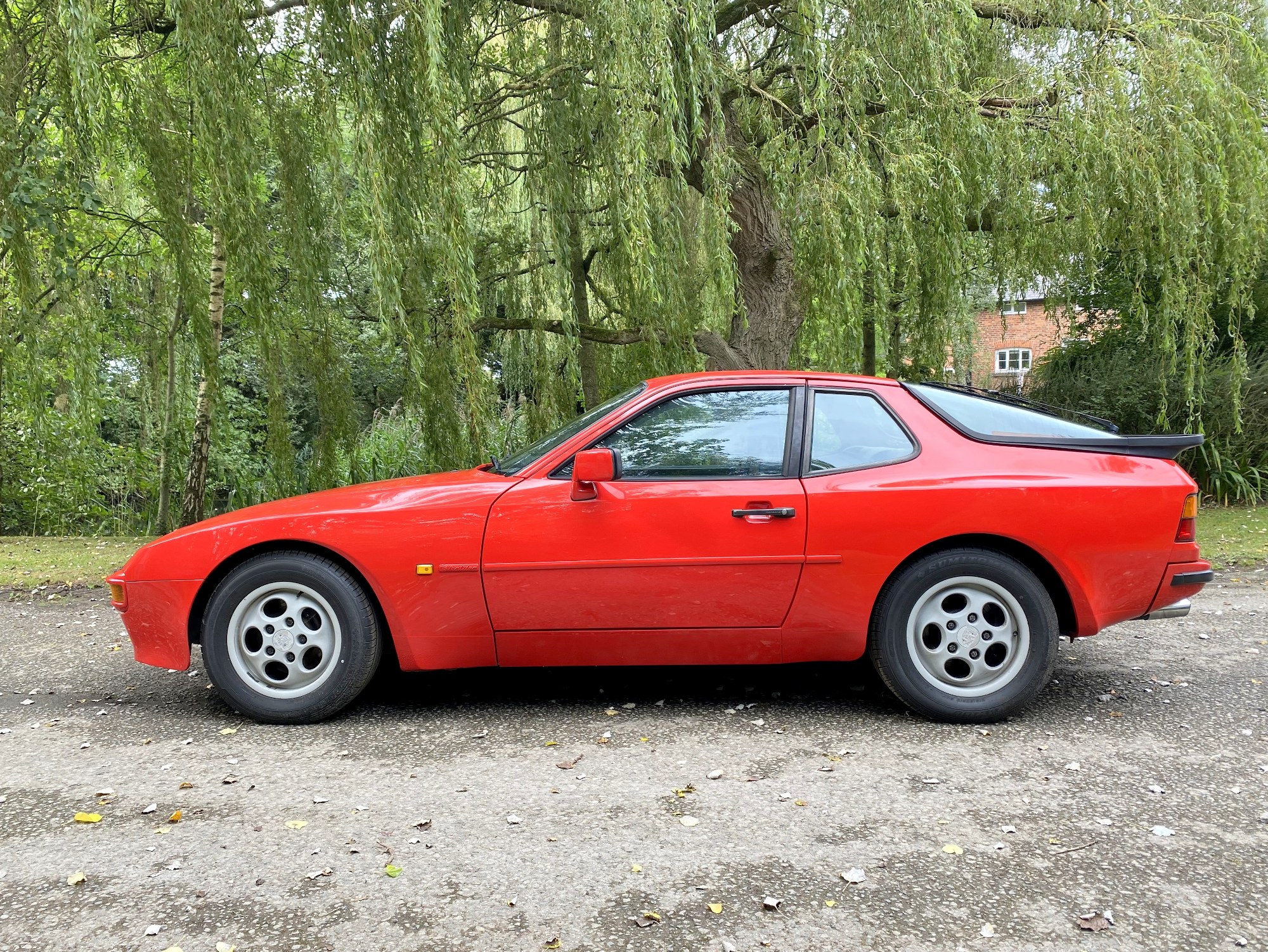 Lot 1 - 1987 Porsche 944 S